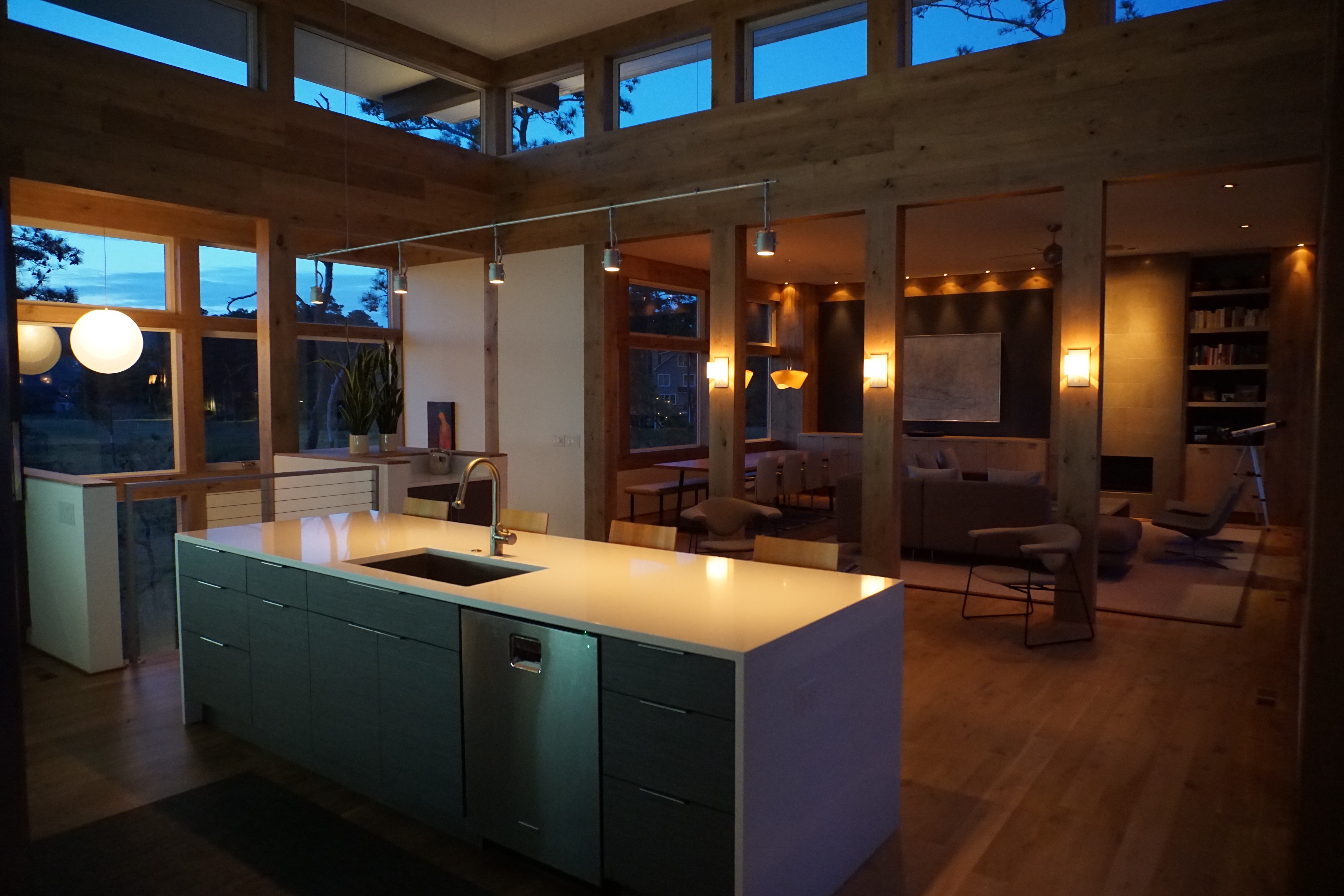 Phillips Project / Zen House by Shawn Ewbank Design Collaborative ...