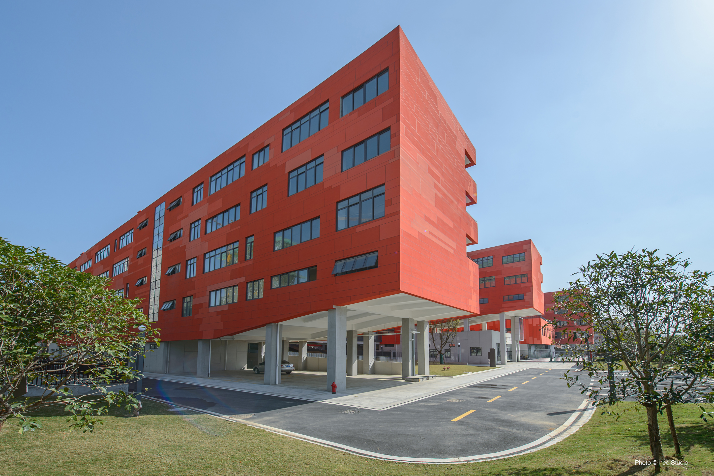 Hefei No.45 Middle School by VolumeOne - Architizer