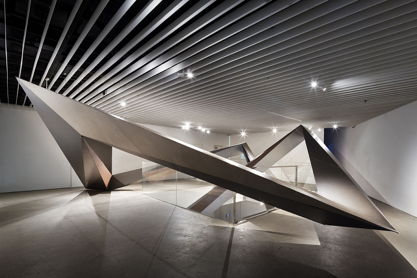 Triangle Architecture