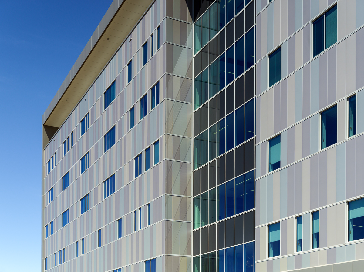 Royal North Shore Clinical Services Building by Building Studio ...