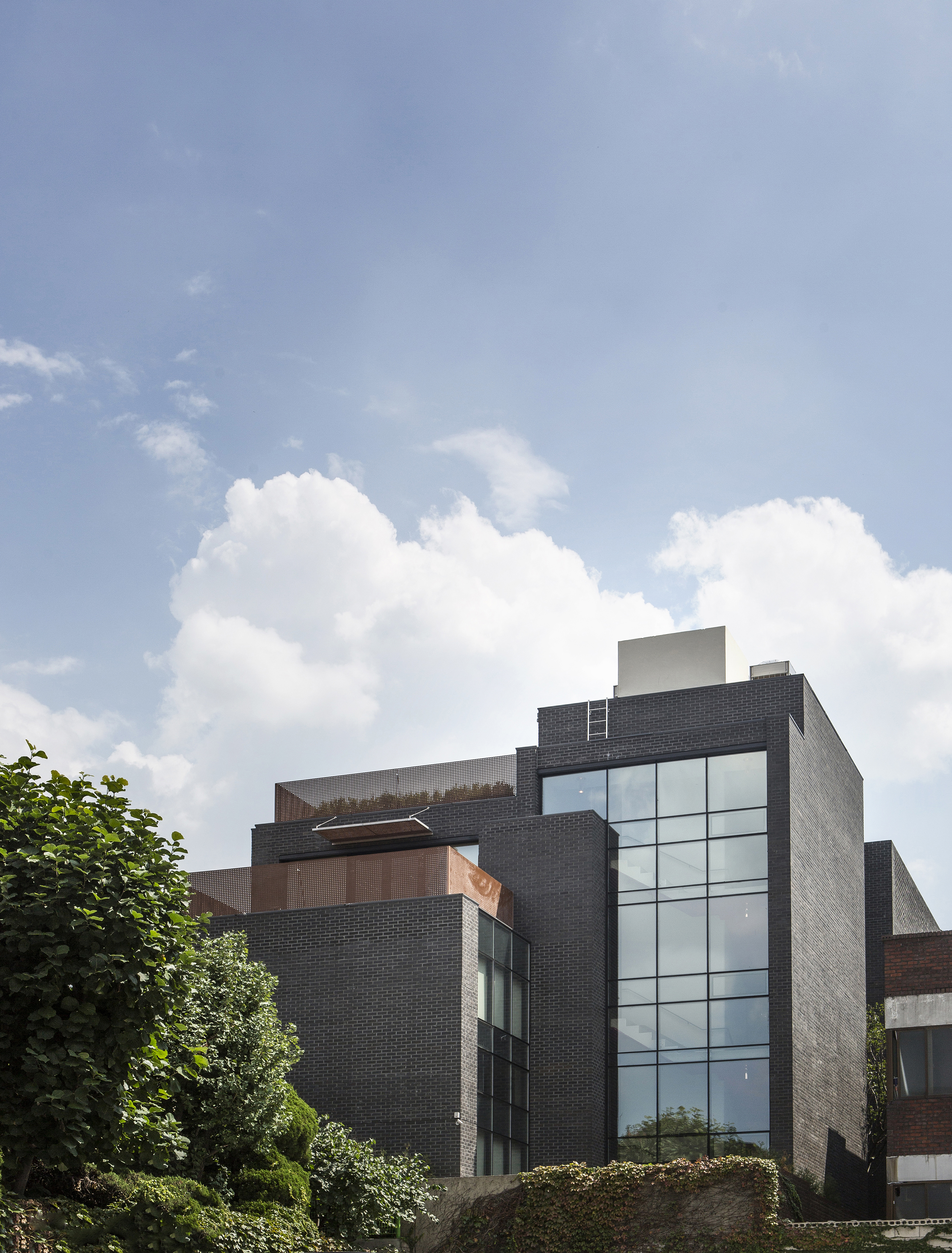 SJ office building by Le Sixieme - Architizer