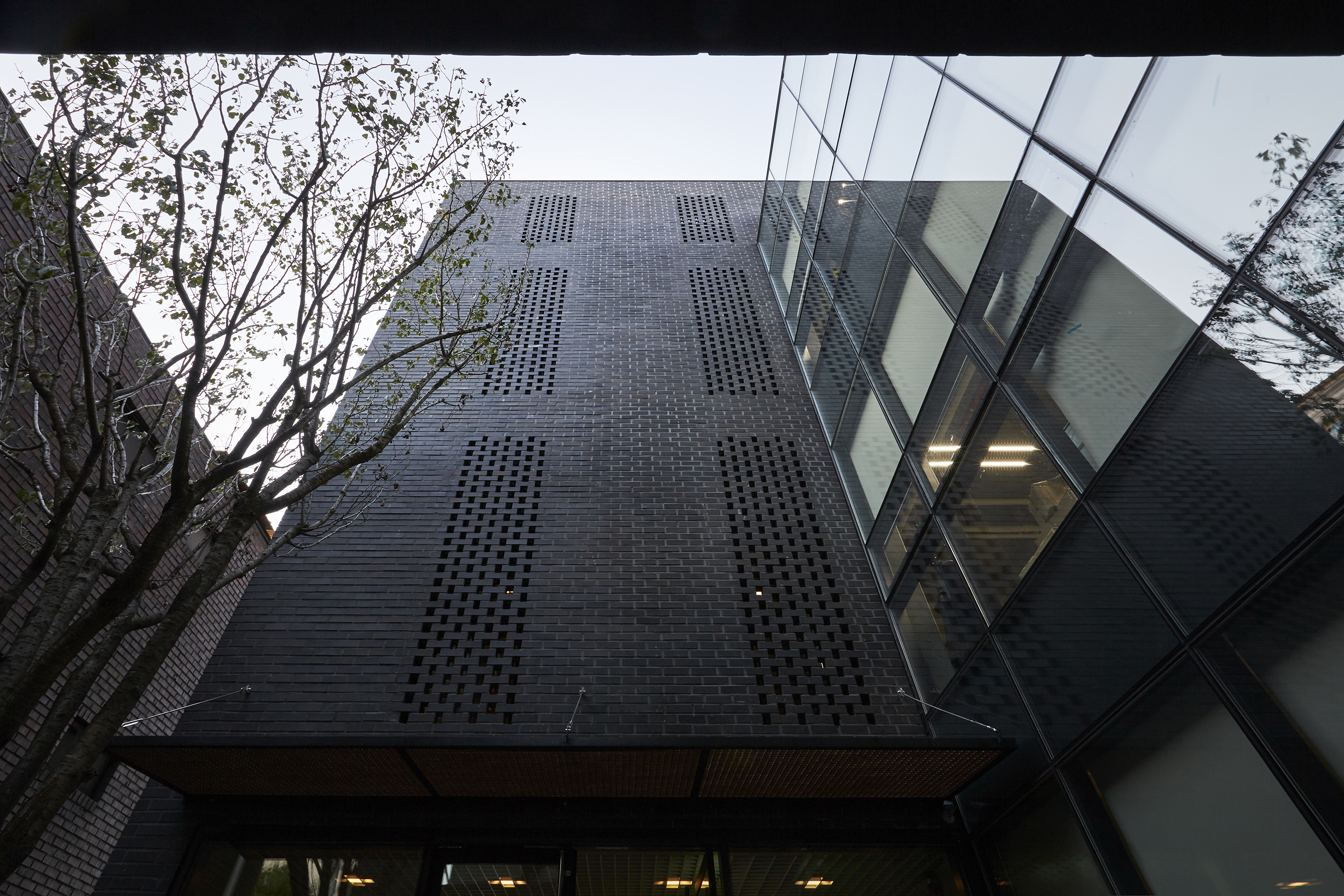 SJ office building by Le Sixieme - Architizer