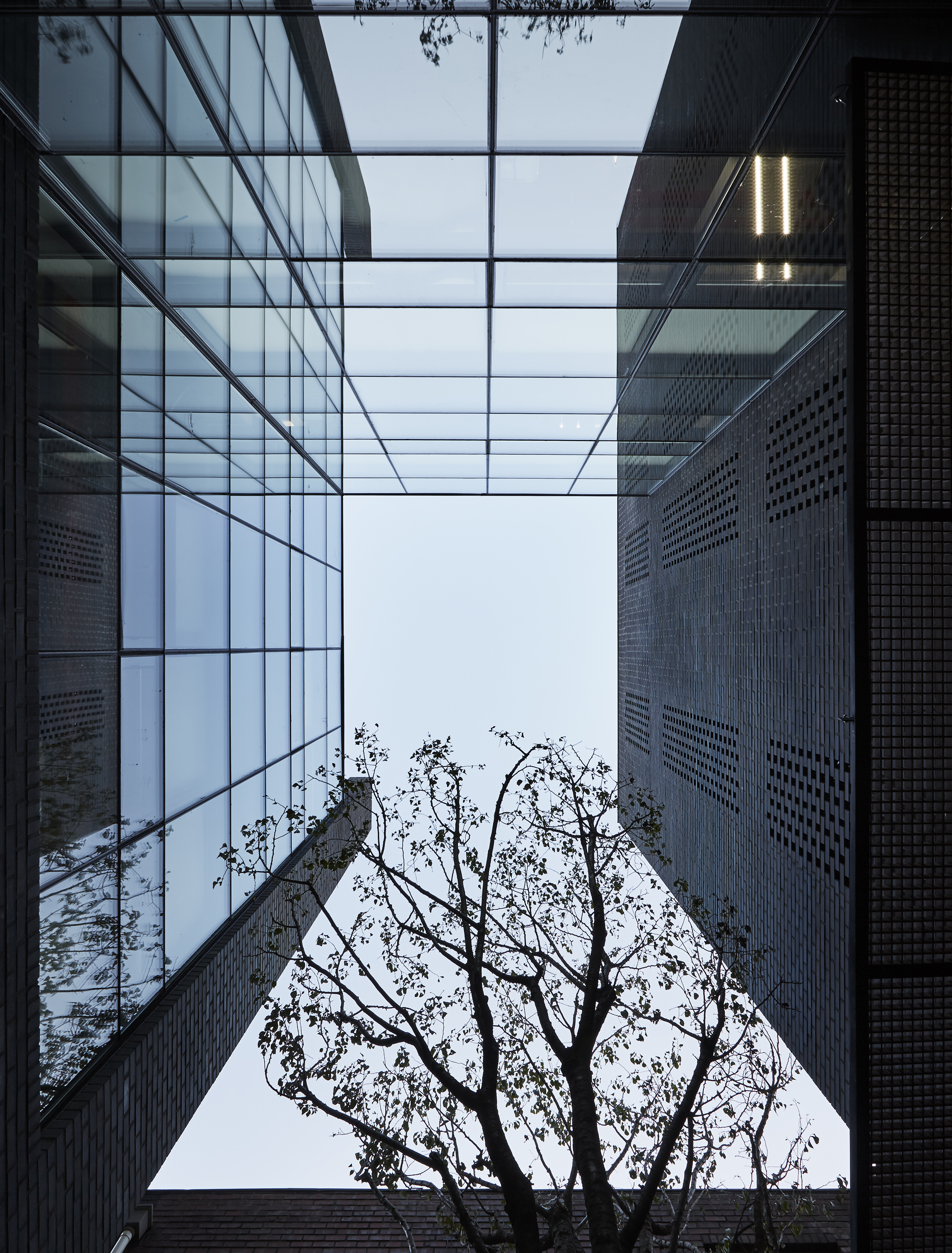 SJ office building by Le Sixieme - Architizer