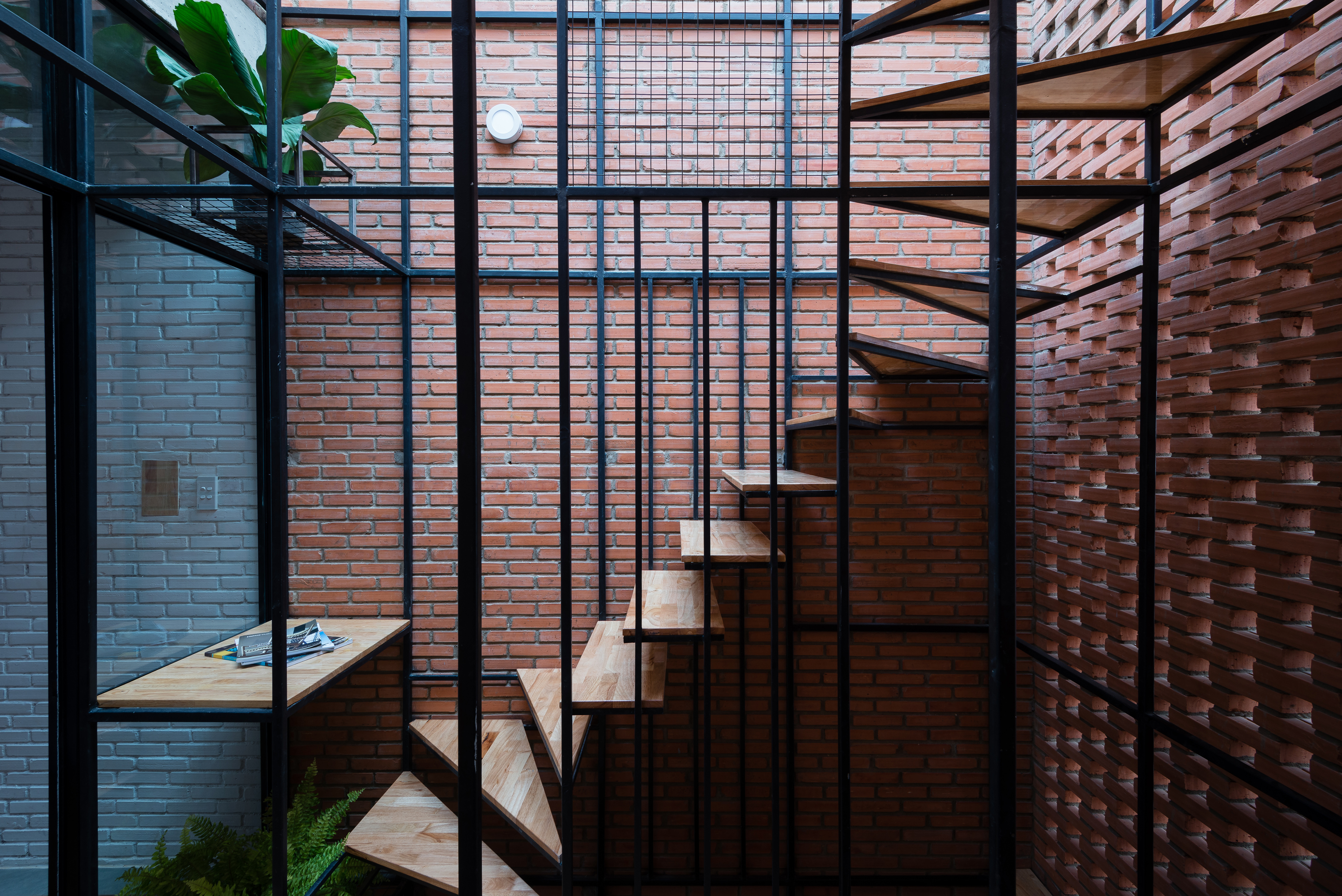 WASP HOUSE by TROPICAL SPACE - Architizer