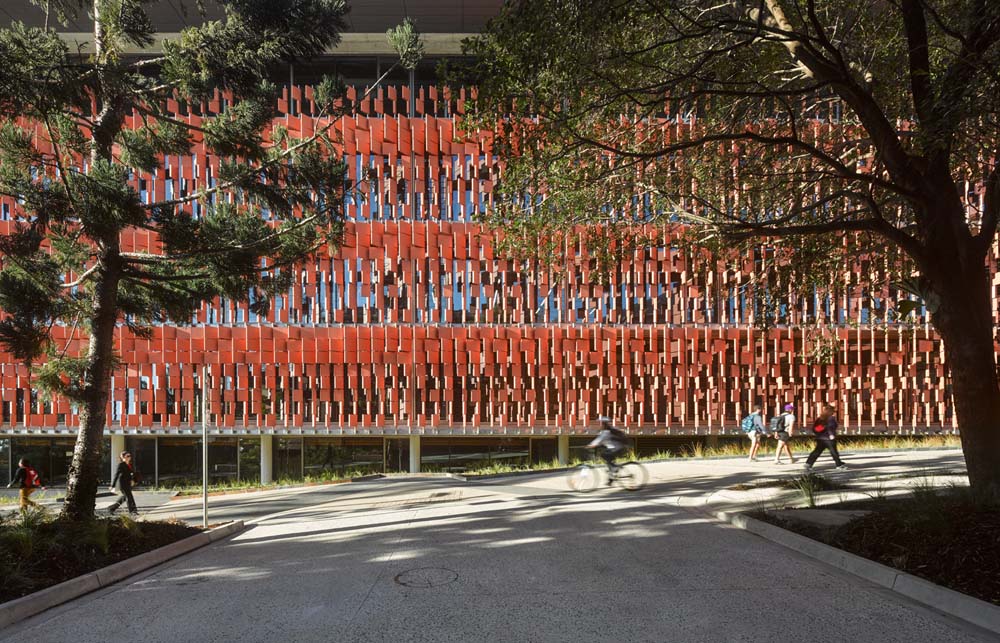 Advanced Engineering Building, University of Queensland by Richard Kirk ...