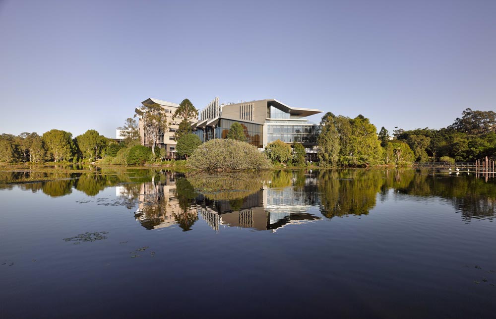 Advanced Engineering Building, University of Queensland by Richard Kirk ...