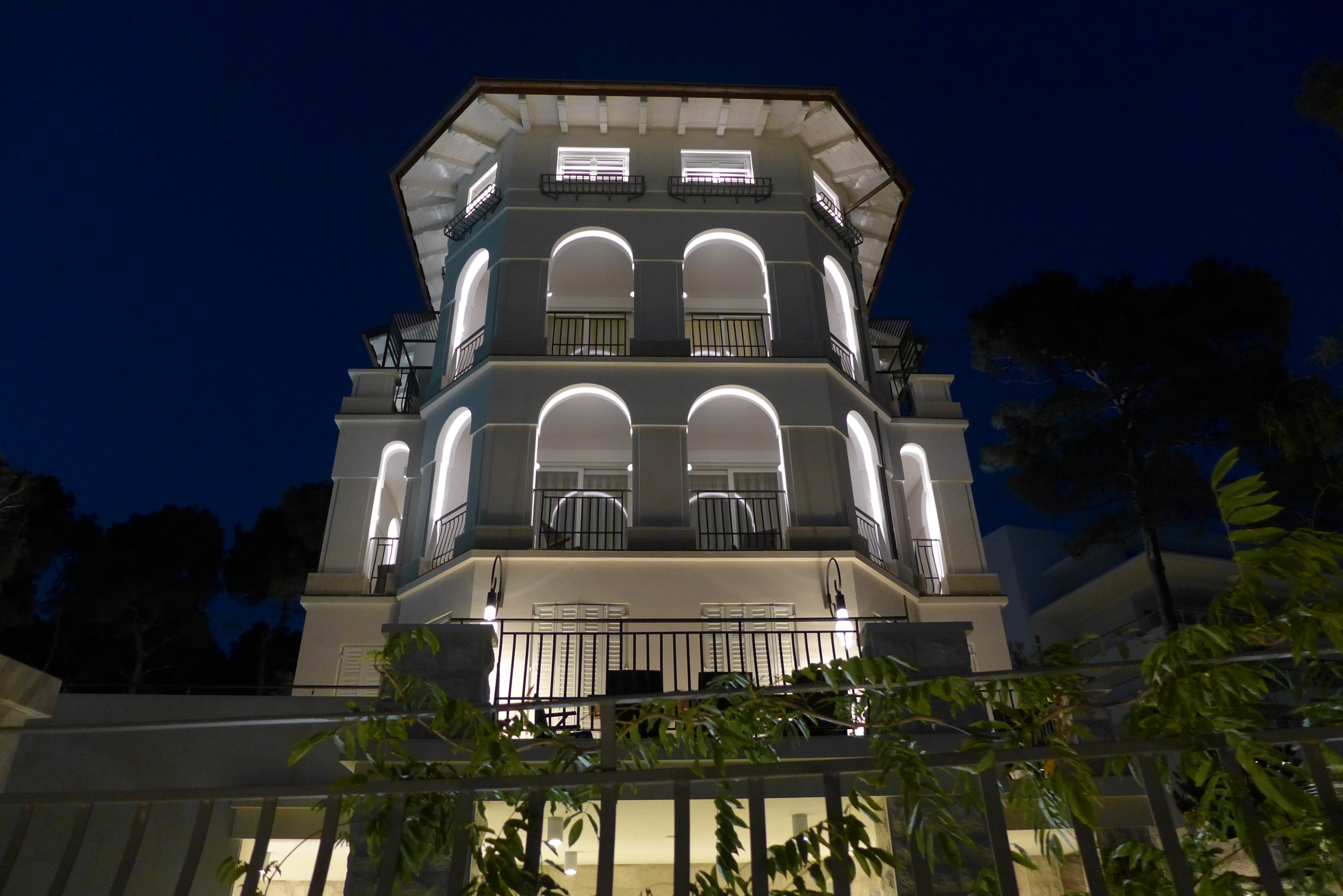 Cikat Bay by Skira Architectural Lighting - Architizer