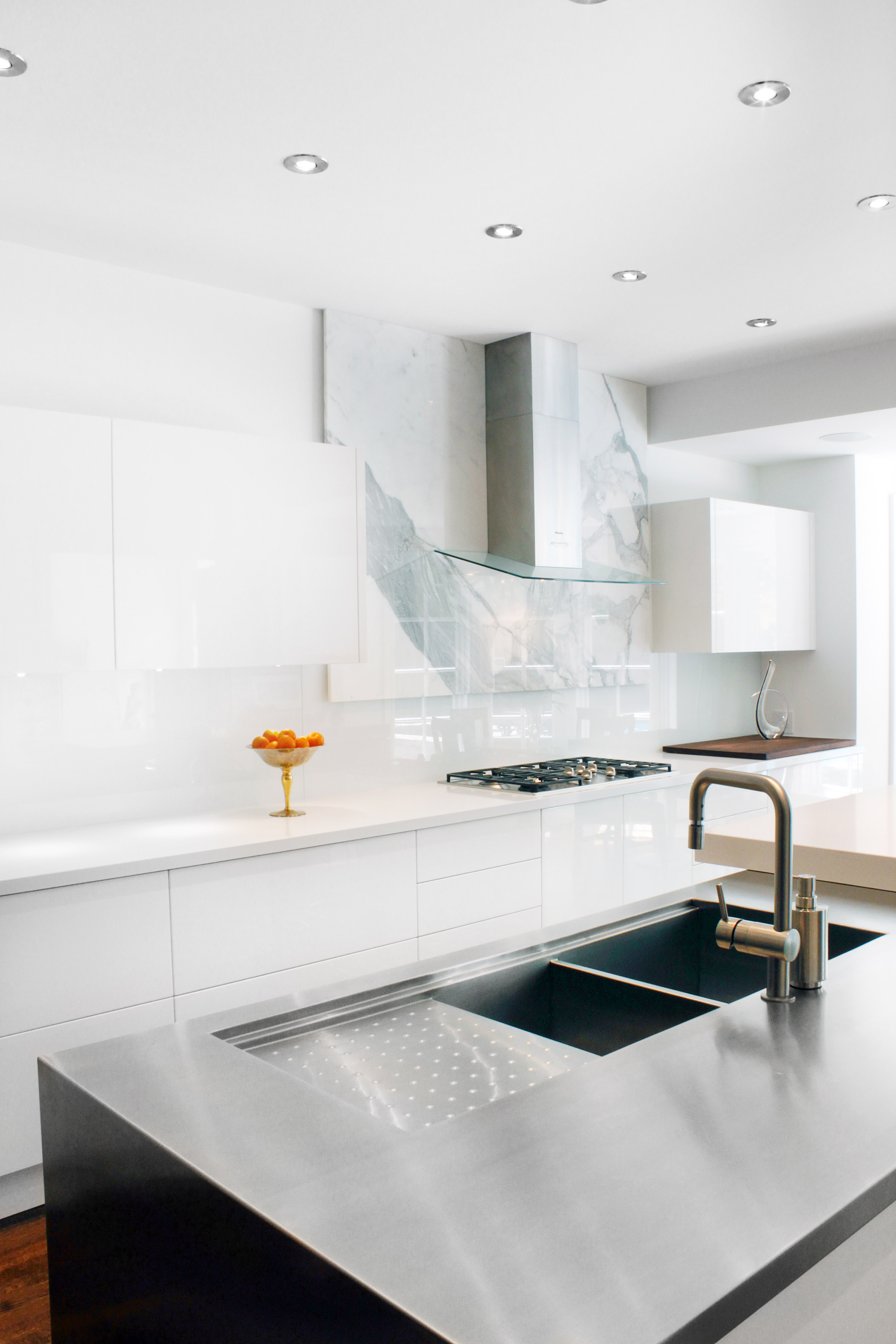 Rosedale Contemporary Kitchen by Yorkville Design Centre - Architizer