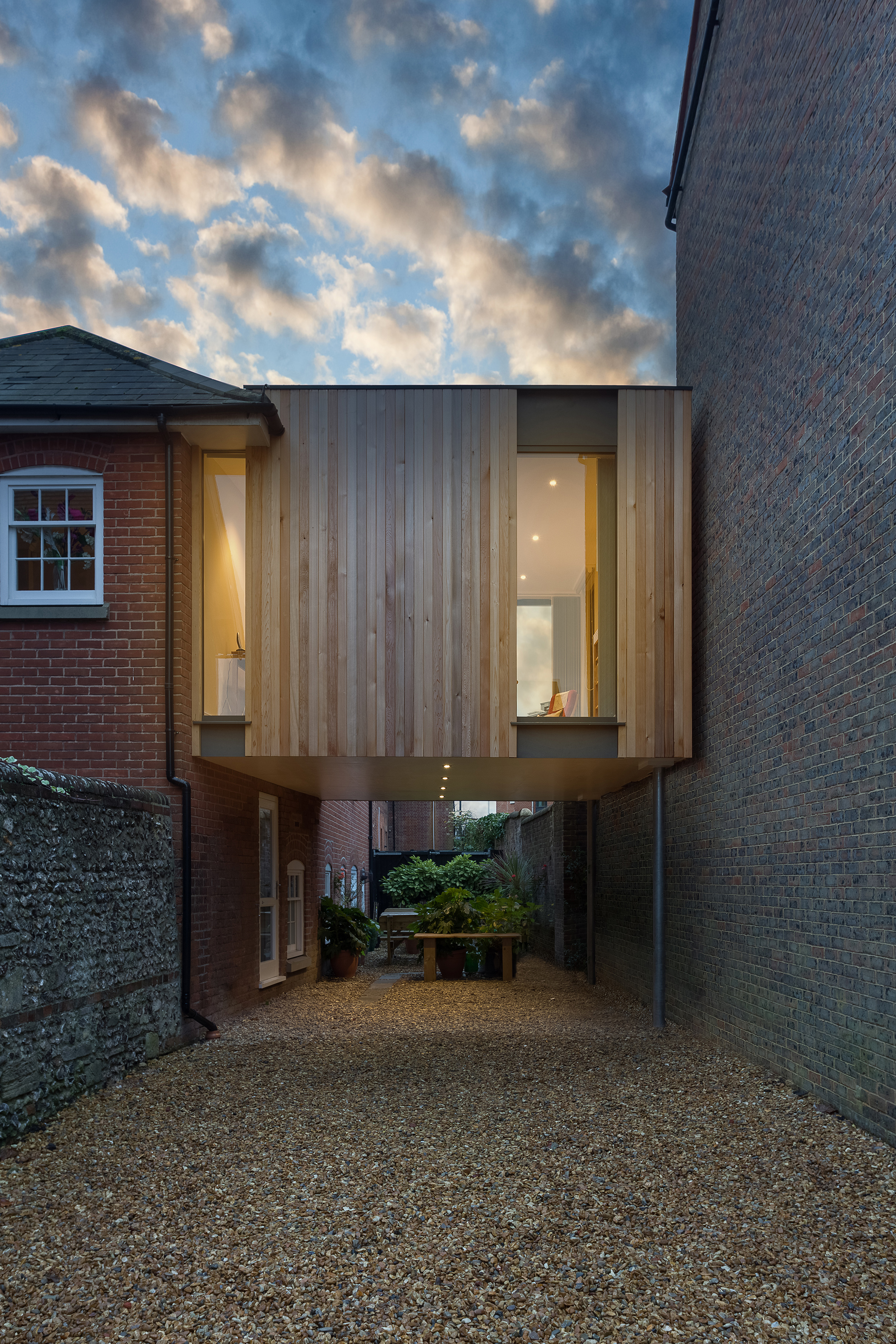 Hurdle House by Adam Knibb Architects - Architizer