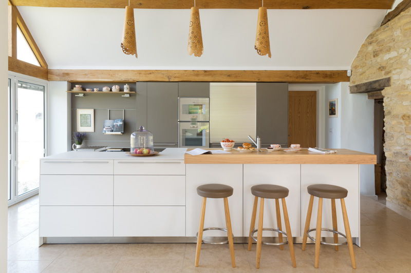 Thatched cottage: Kitchen Architecture's bulthaup b3 by Kitchen ...