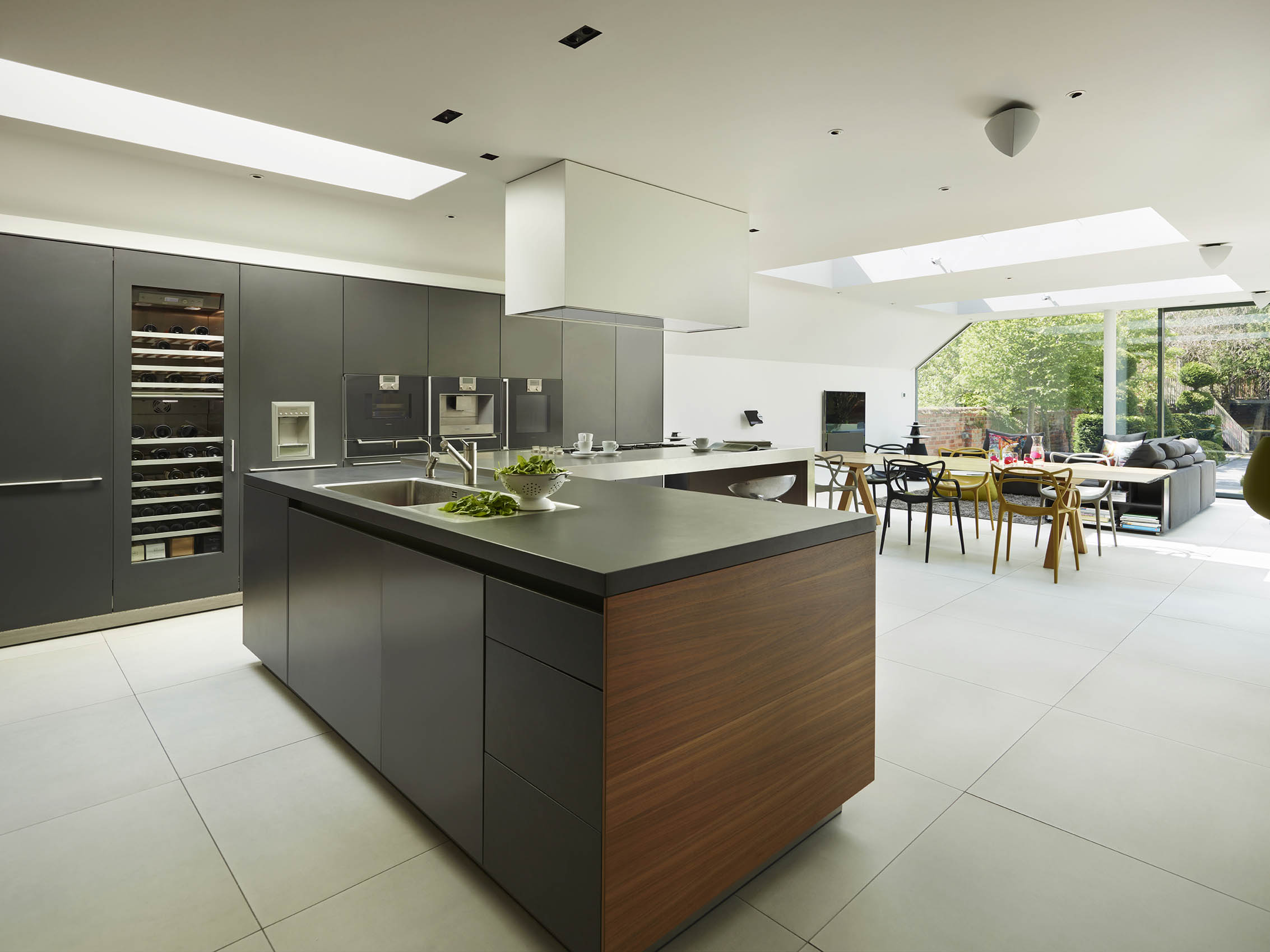 Large family home: Kitchen Architecture's bulthaup b3 by Kitchen ...