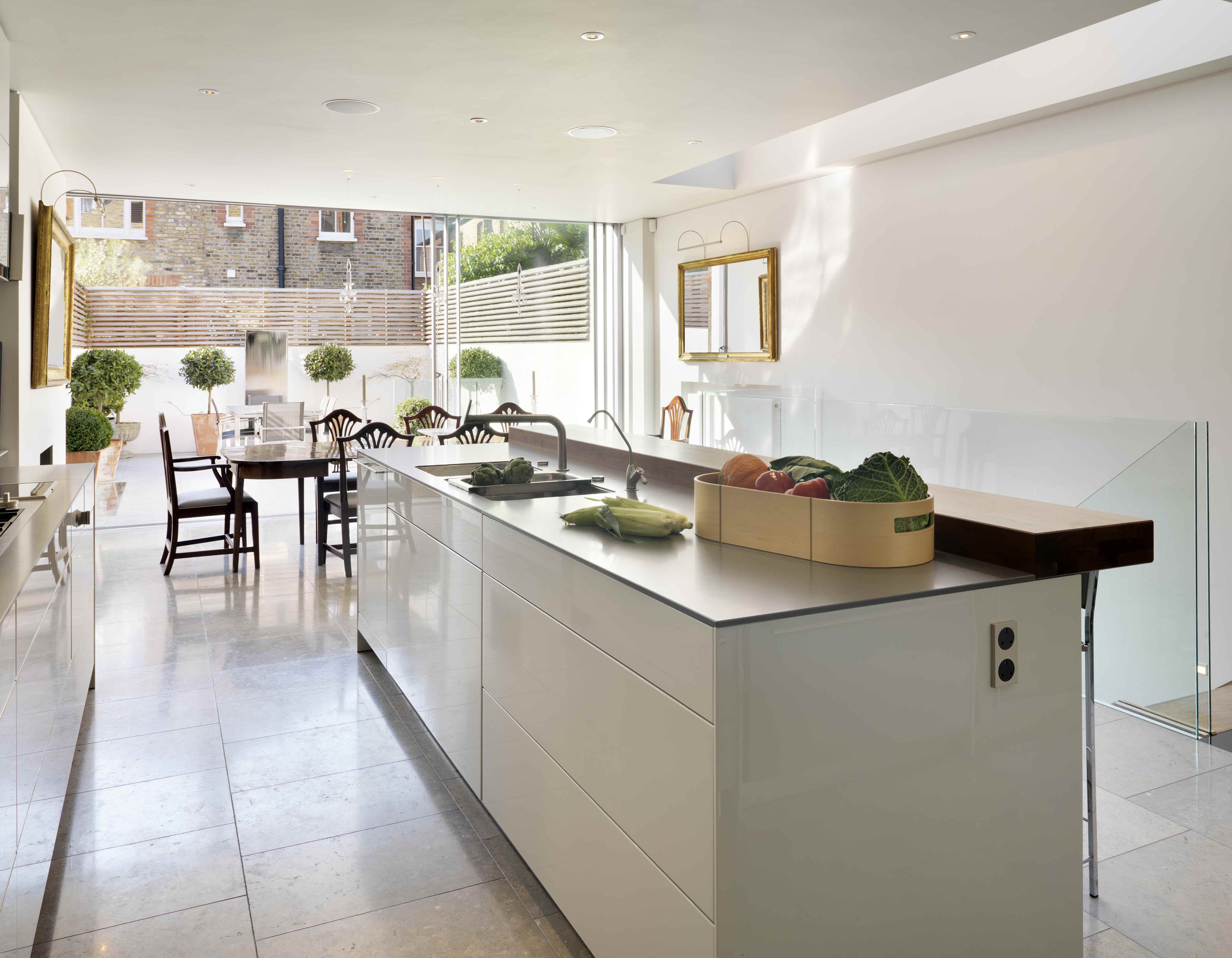 Family living space in London: Kitchen Architecture's bulthaup b3 by ...