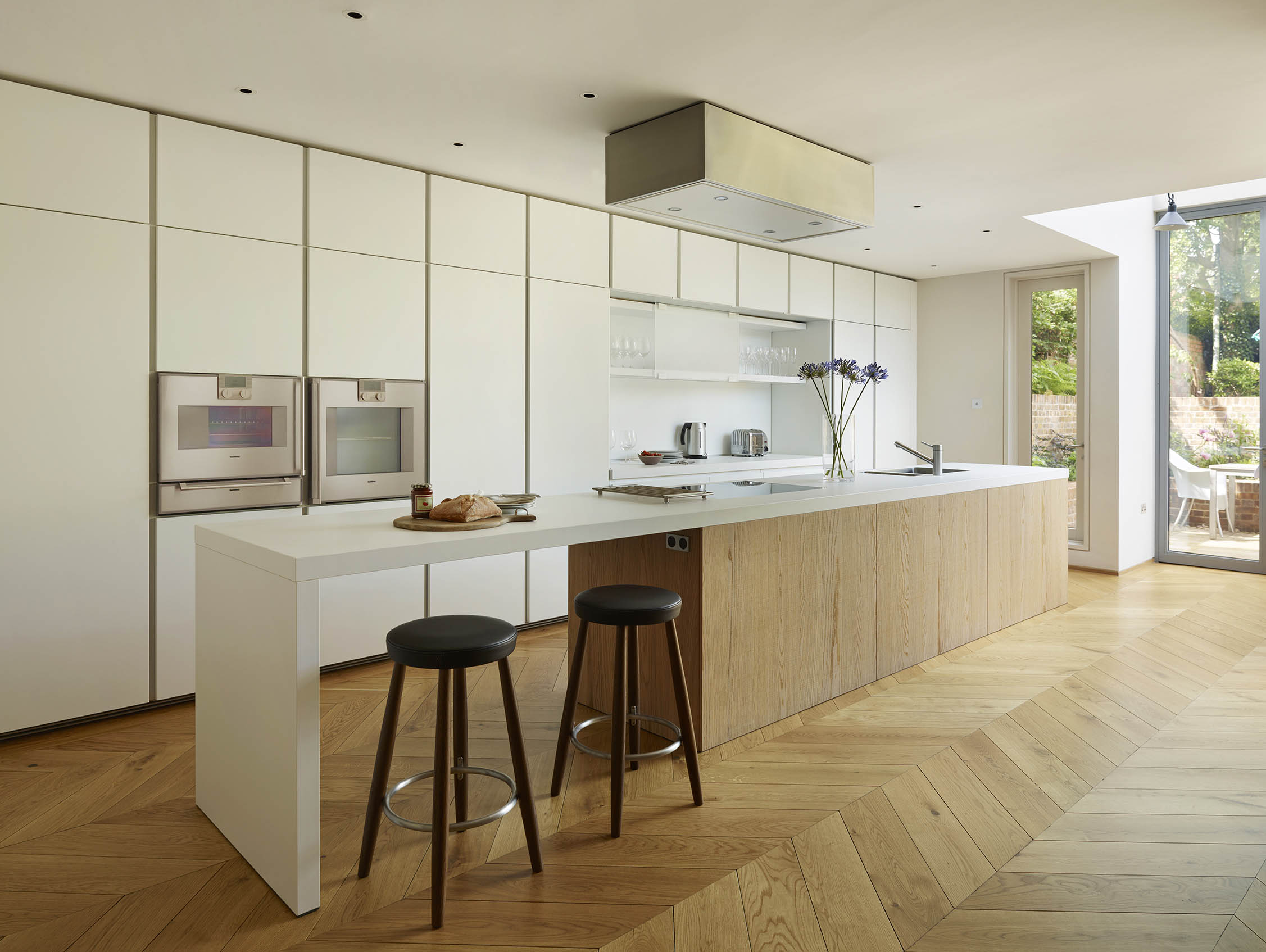 Classic beauty: Kitchen Architecture's bulthaup b1 & b3 by Kitchen ...