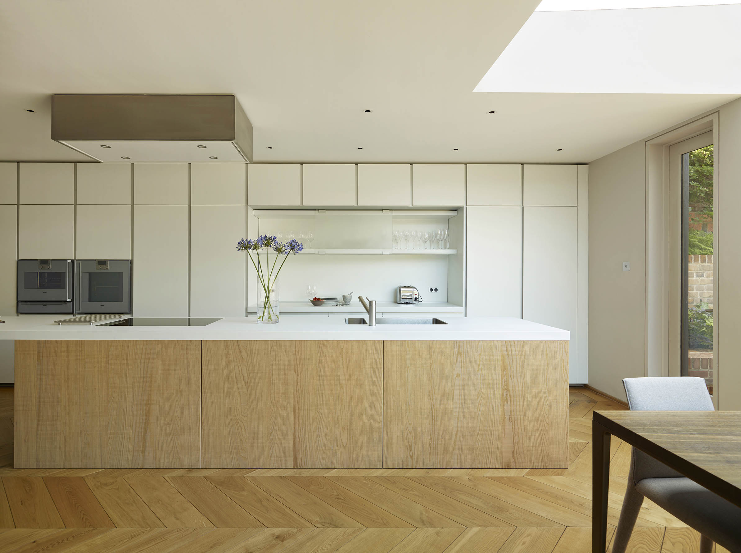 Classic beauty: Kitchen Architecture's bulthaup b1 & b3 by Kitchen ...