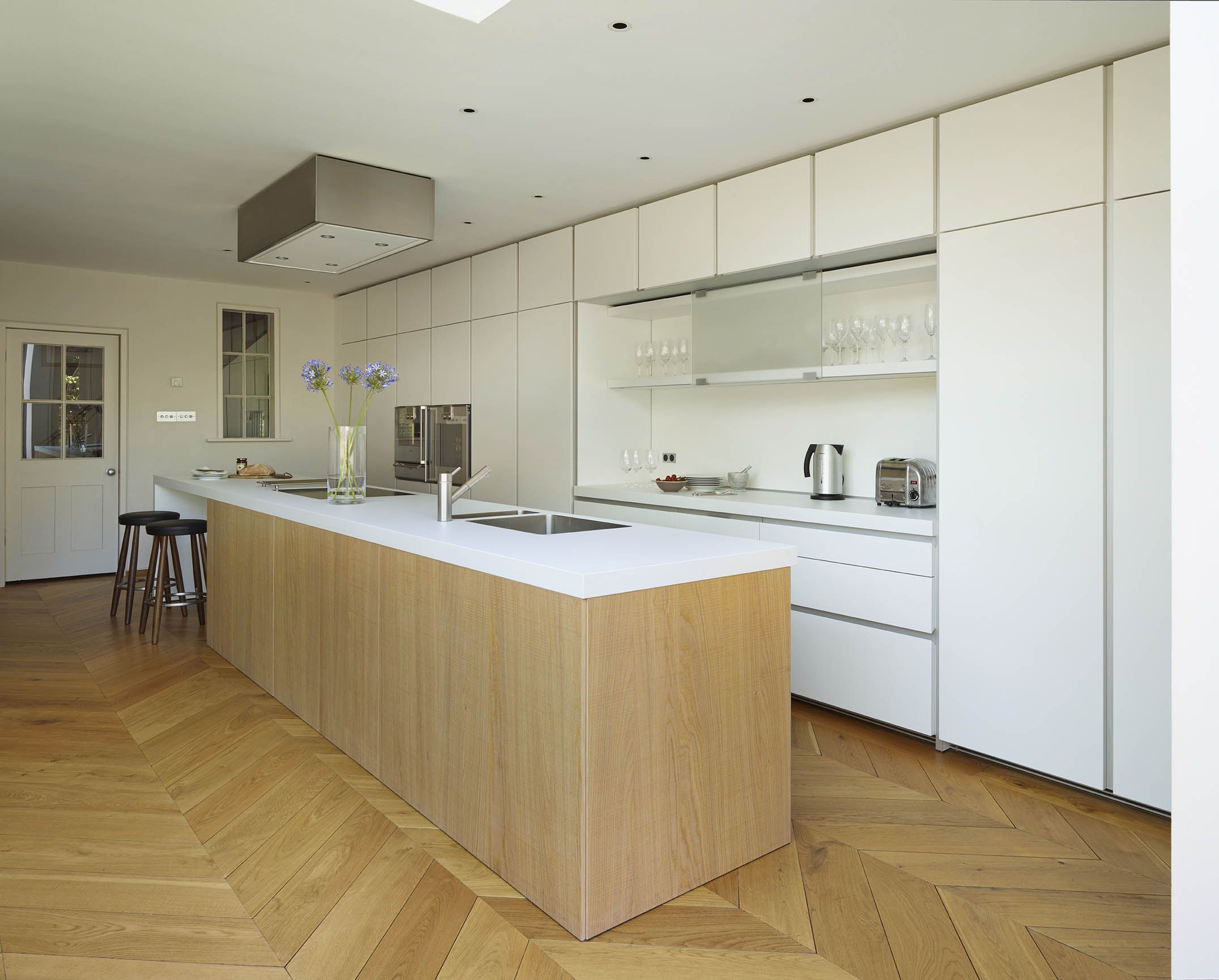 Classic beauty: Kitchen Architecture's bulthaup b1 & b3 by Kitchen ...