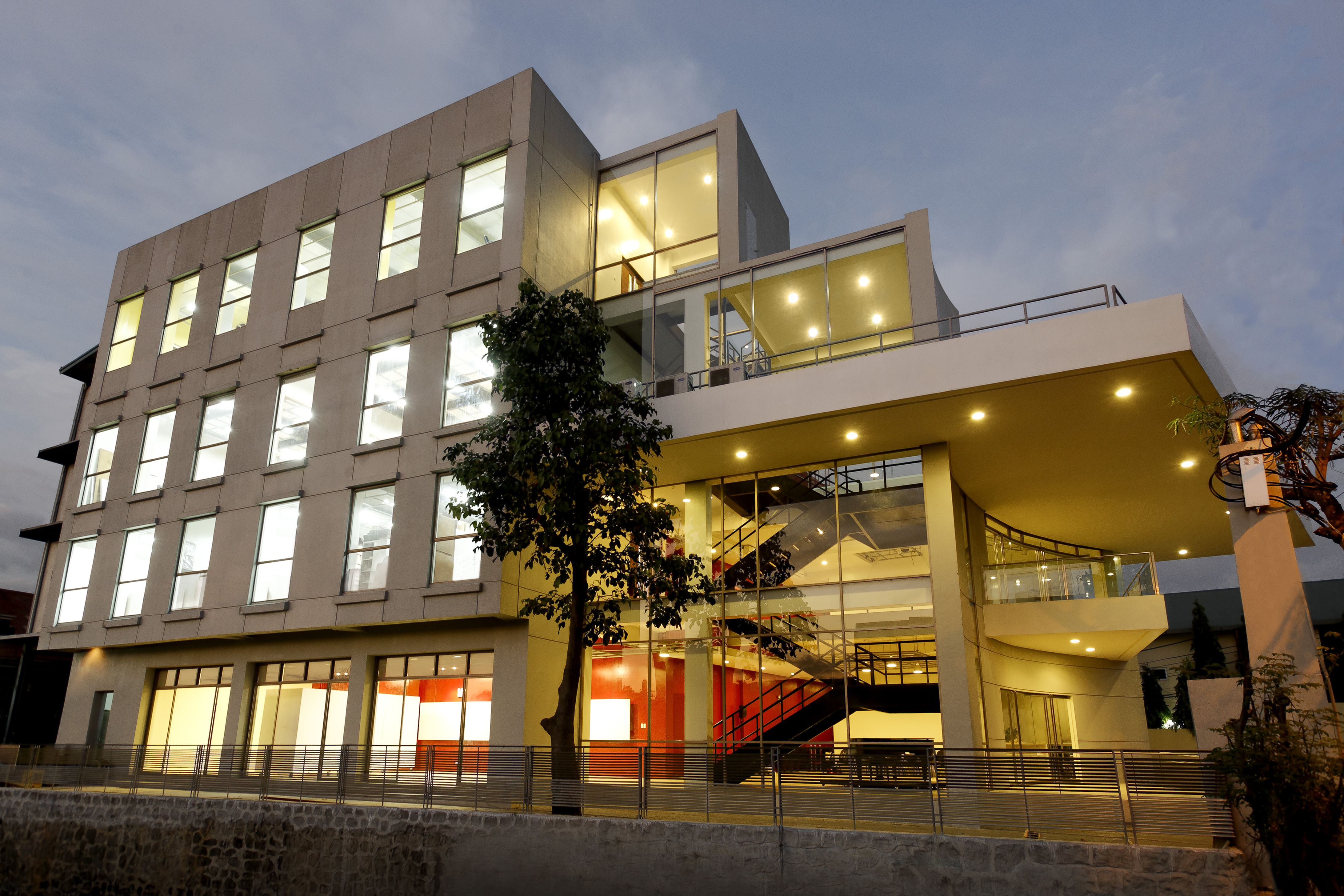 PETA Theater by Leandro V. Locsin Partners - Architizer