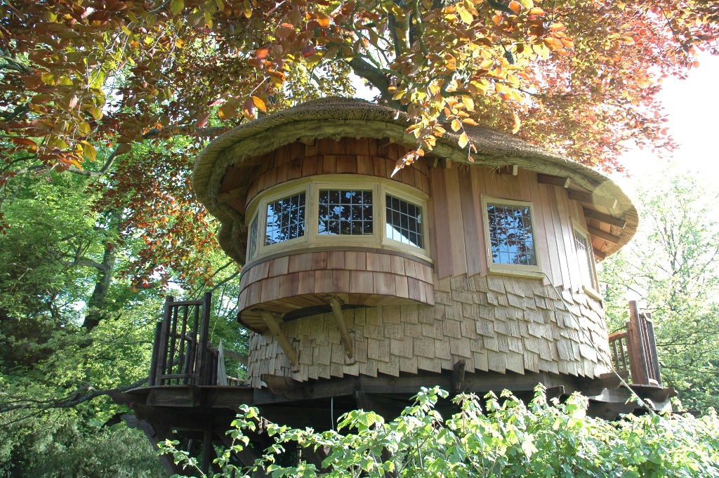 Fairy Tale Castle Treehouse by Blue Forest (UK) Ltd - Treehouses ...