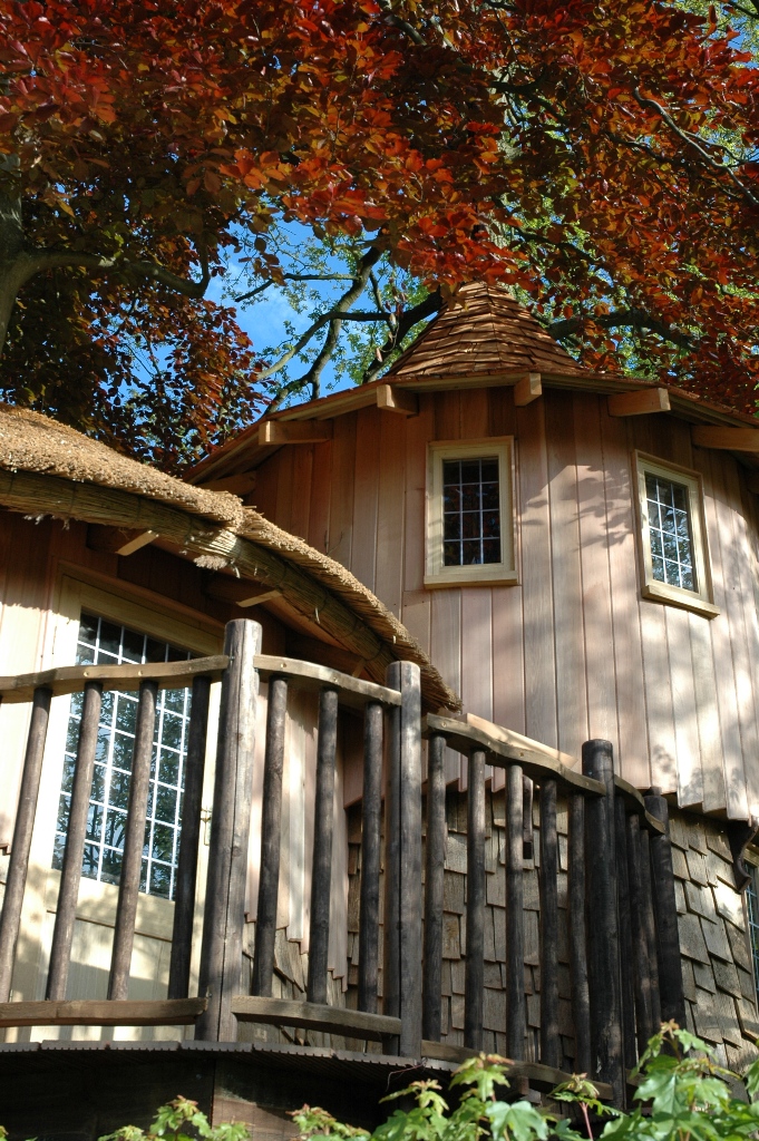 Fairy Tale Castle Treehouse by Blue Forest (UK) Ltd - Treehouses ...