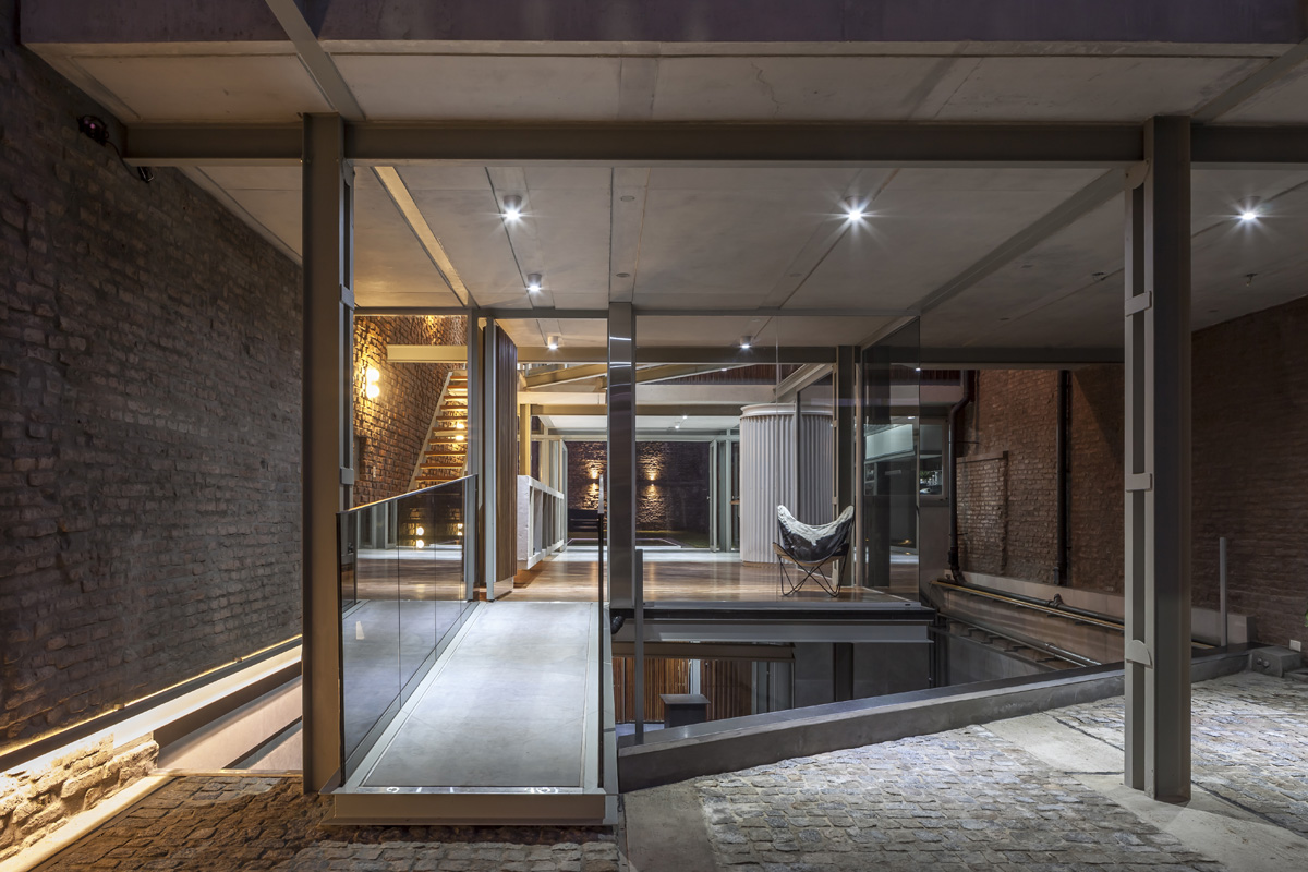 MERCEDES HOUSE by FRAZZI ARQUITECTOS - Architizer