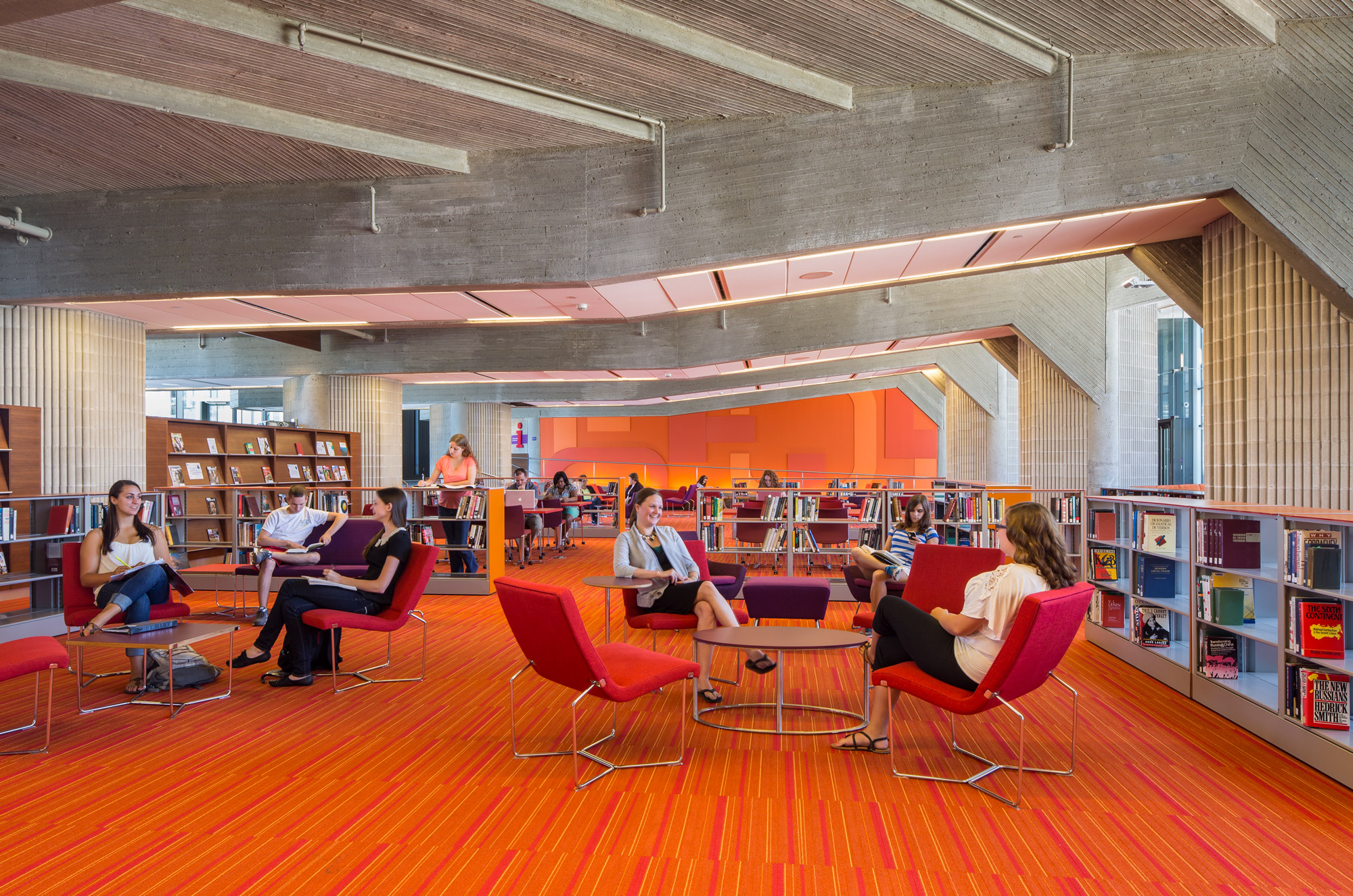 Idea 1521177: Claire T. Carney Library by designLAB architects in ...