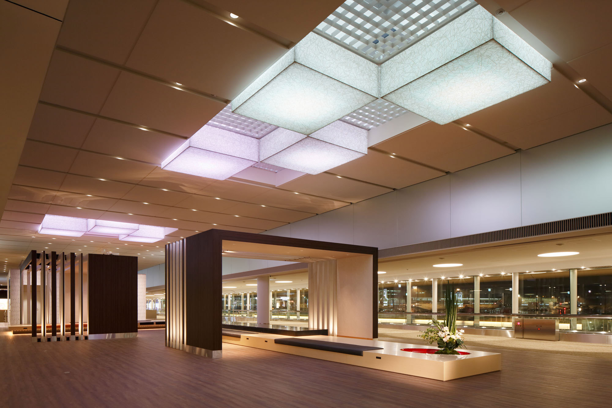 CONNECTING CORRIDOR BETWEEN MAIN & SATELLITE BUILDINGS OF TERMINAL 2 IN ...