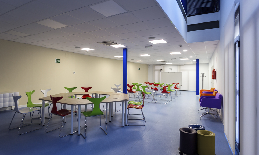 Building Rehabilitation for Start Up Offices by OOIIO Architecture ...