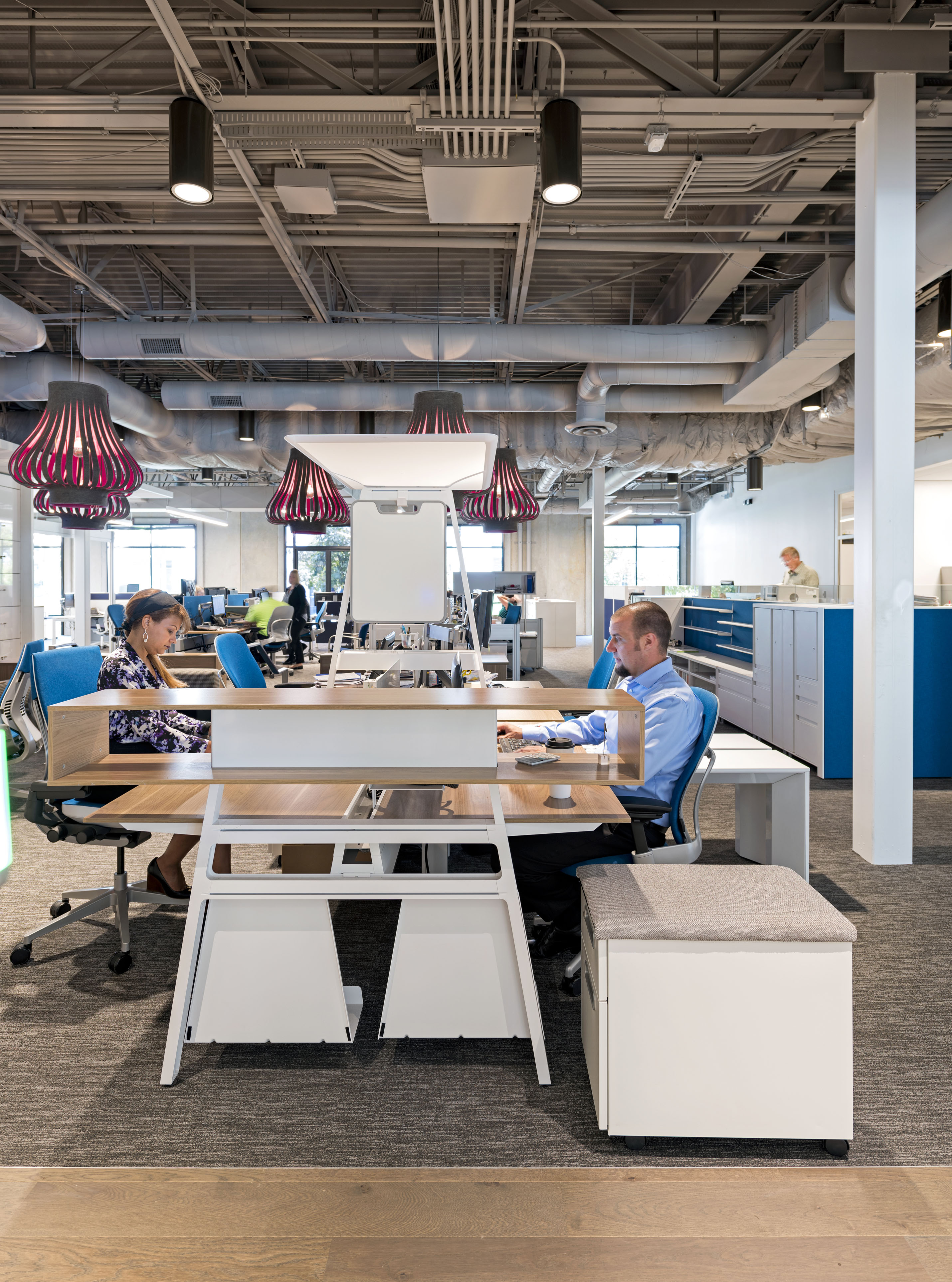 BKM Headquarters and Showroom by Hollander Design Group - Architizer