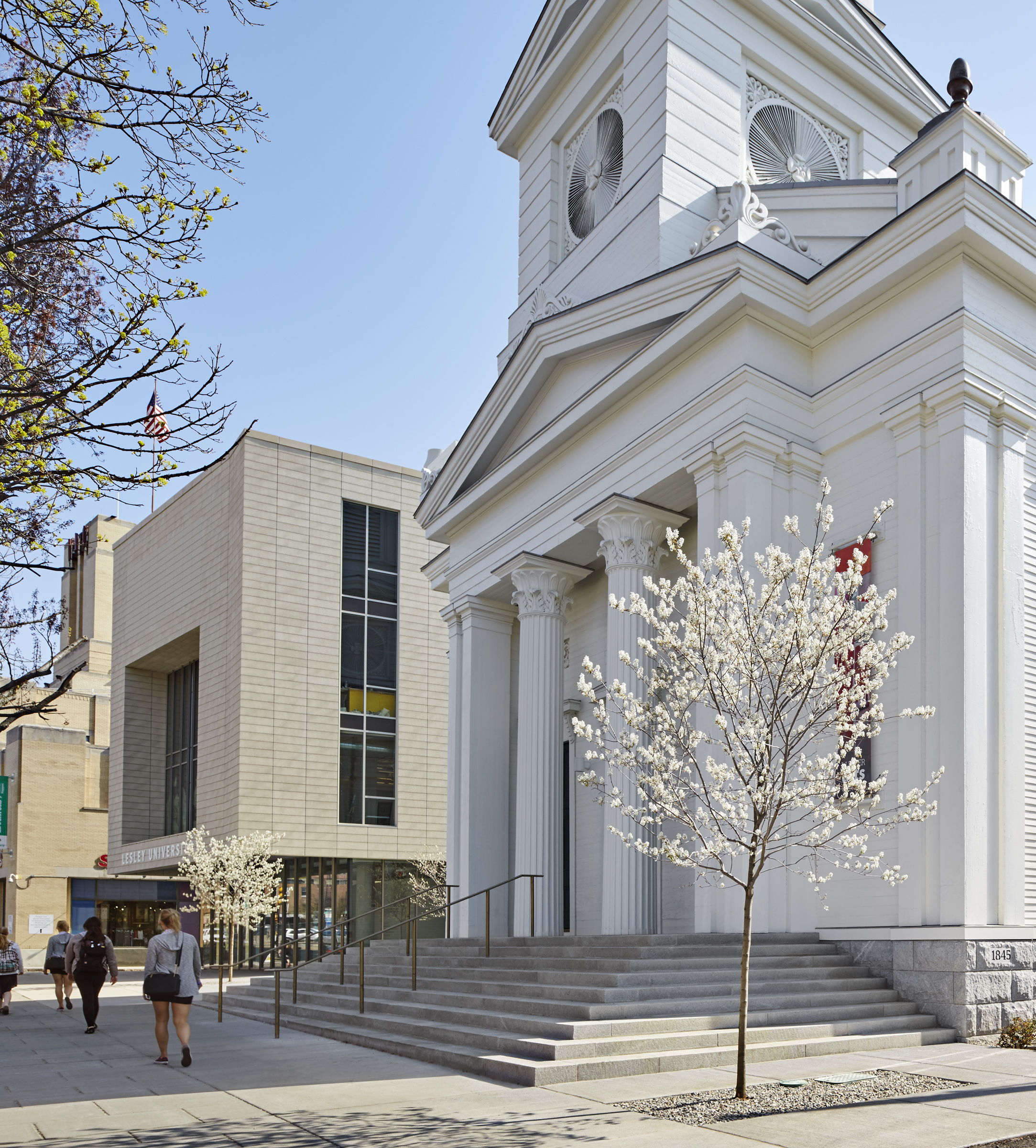 Lesley University Lunder Arts Center by Bruner/Cott & Associates, Inc ...