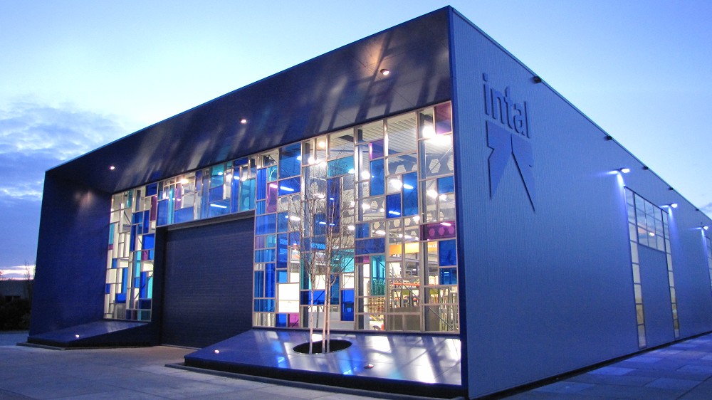 Factory window frames, Opmeer by Jeroen de Nijs bni Architect-Interior ...