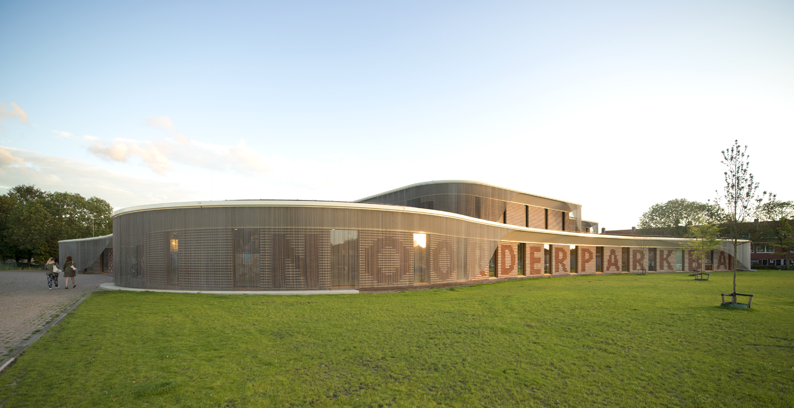 Noorderparkbad by de Architekten Cie. - Architizer