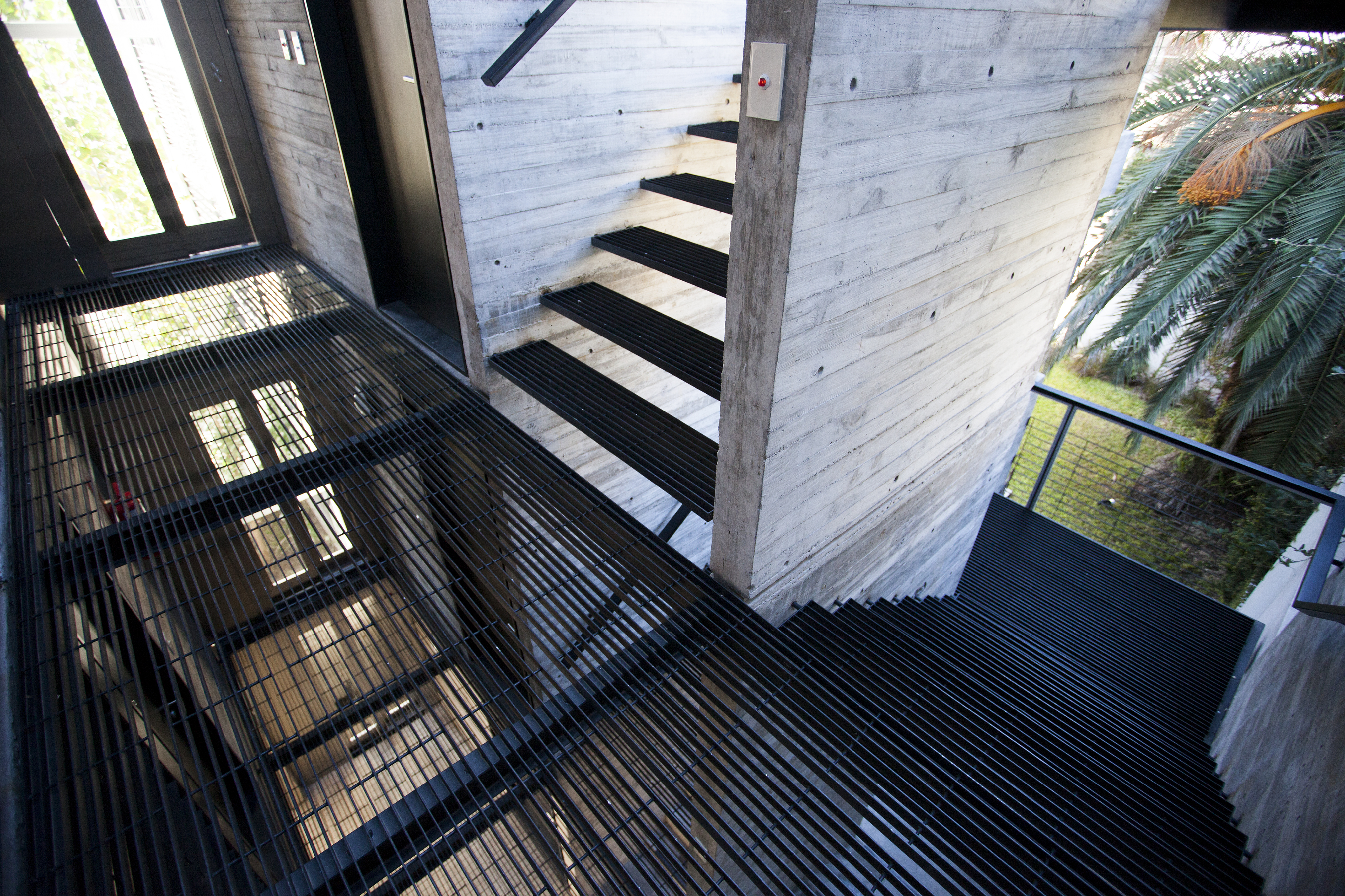 CS Building by R2b1 - Silvana Parentella / Joaquín Sánchez Gómez ...