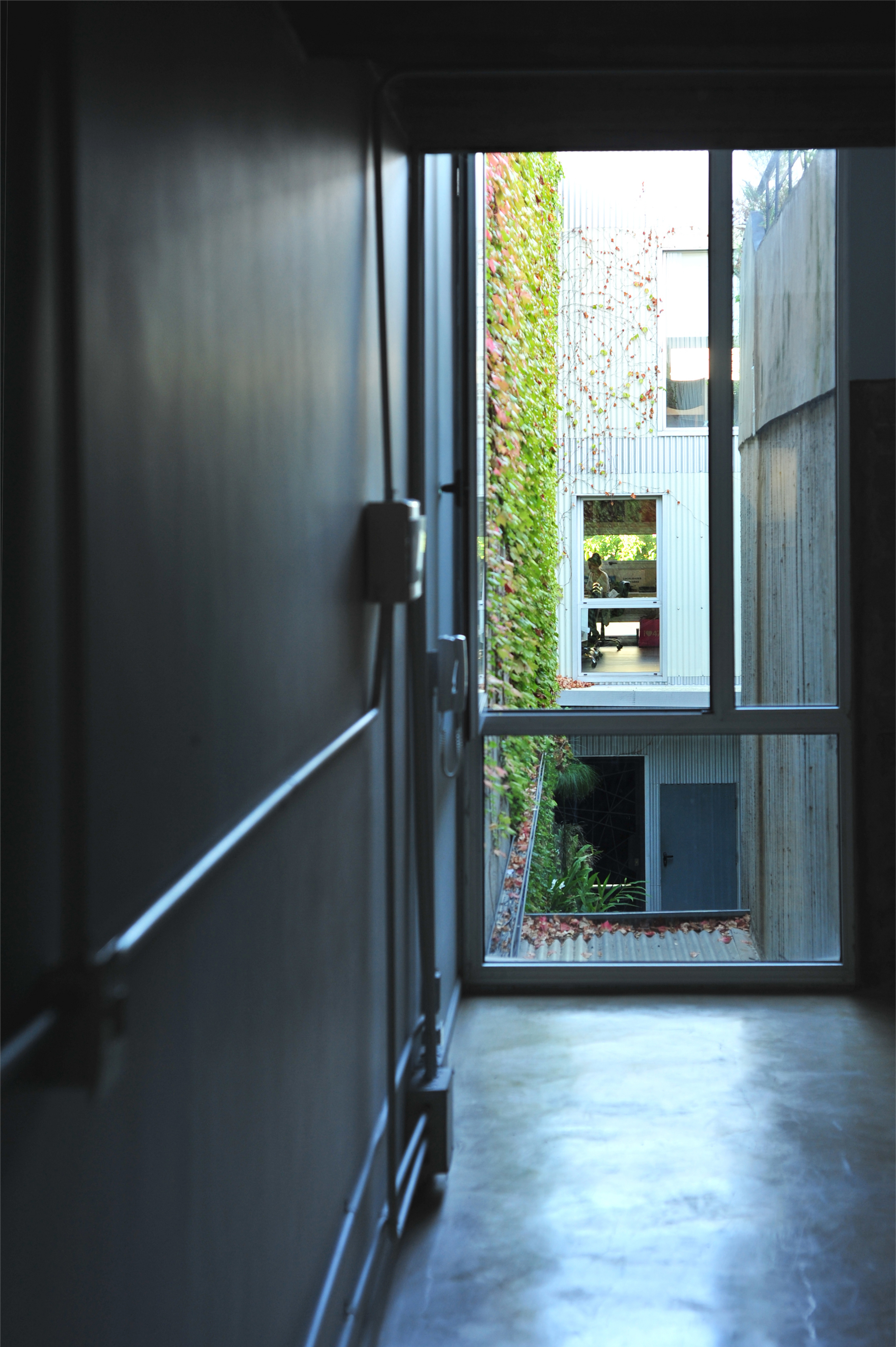 BB Building by Iris Cantante - Architizer