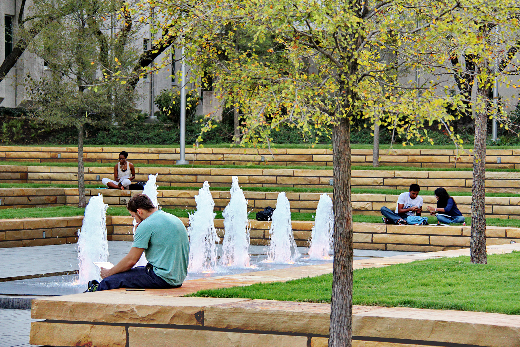 Stanford University James H. Clark Center by PWP Landscape Architecture ...