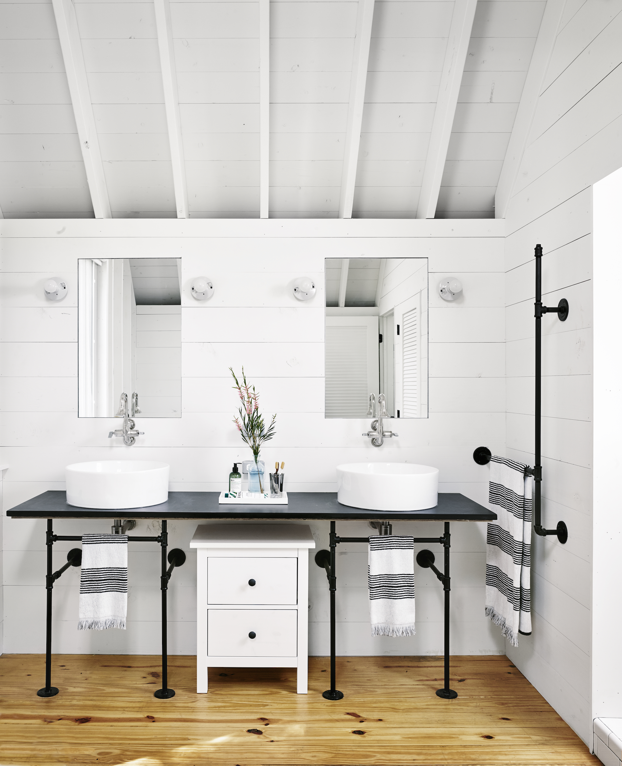 Perfect Wall House by Rauser Design - Architizer