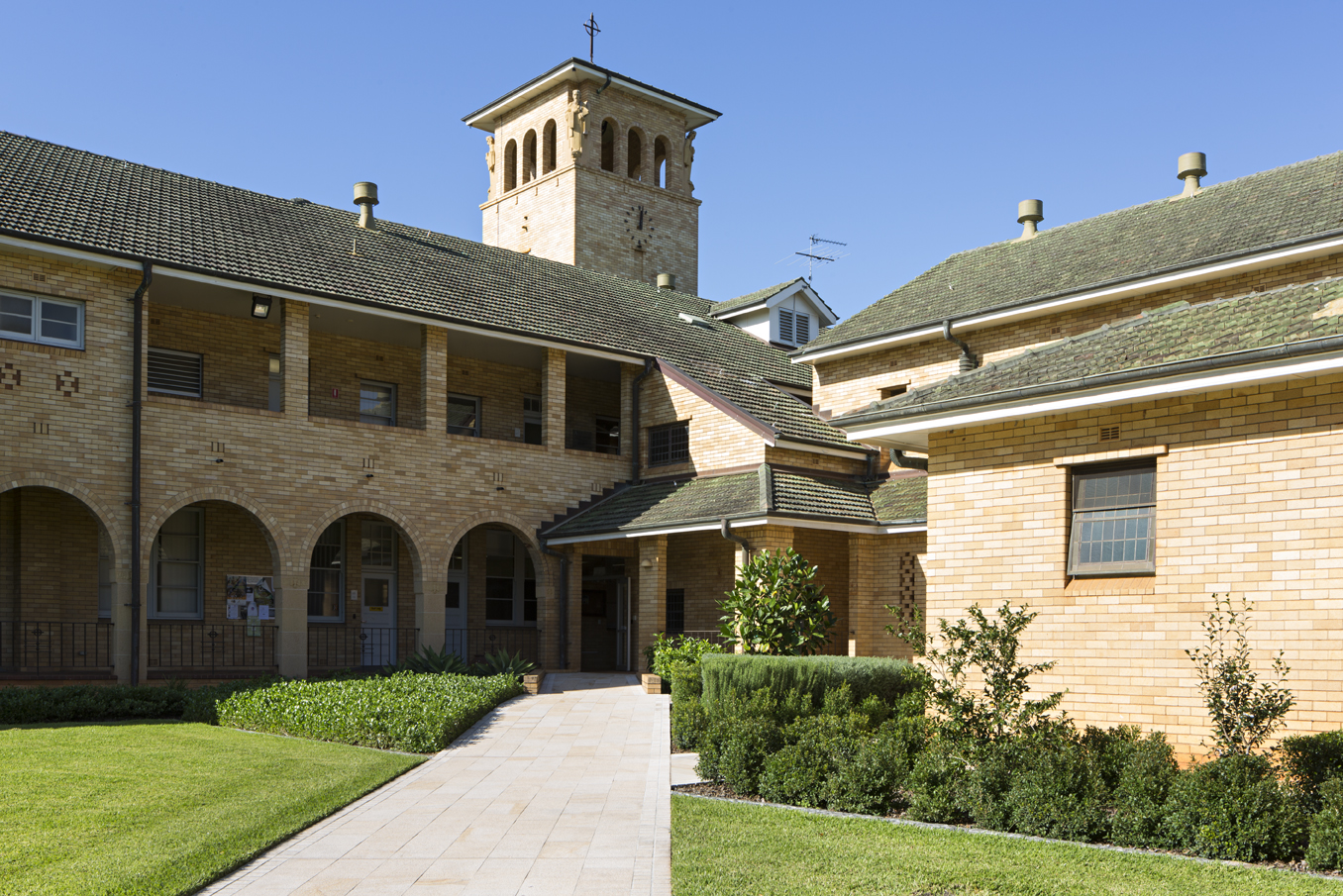 St John Paul II Building, Australian Catholic University, Banyo by ...