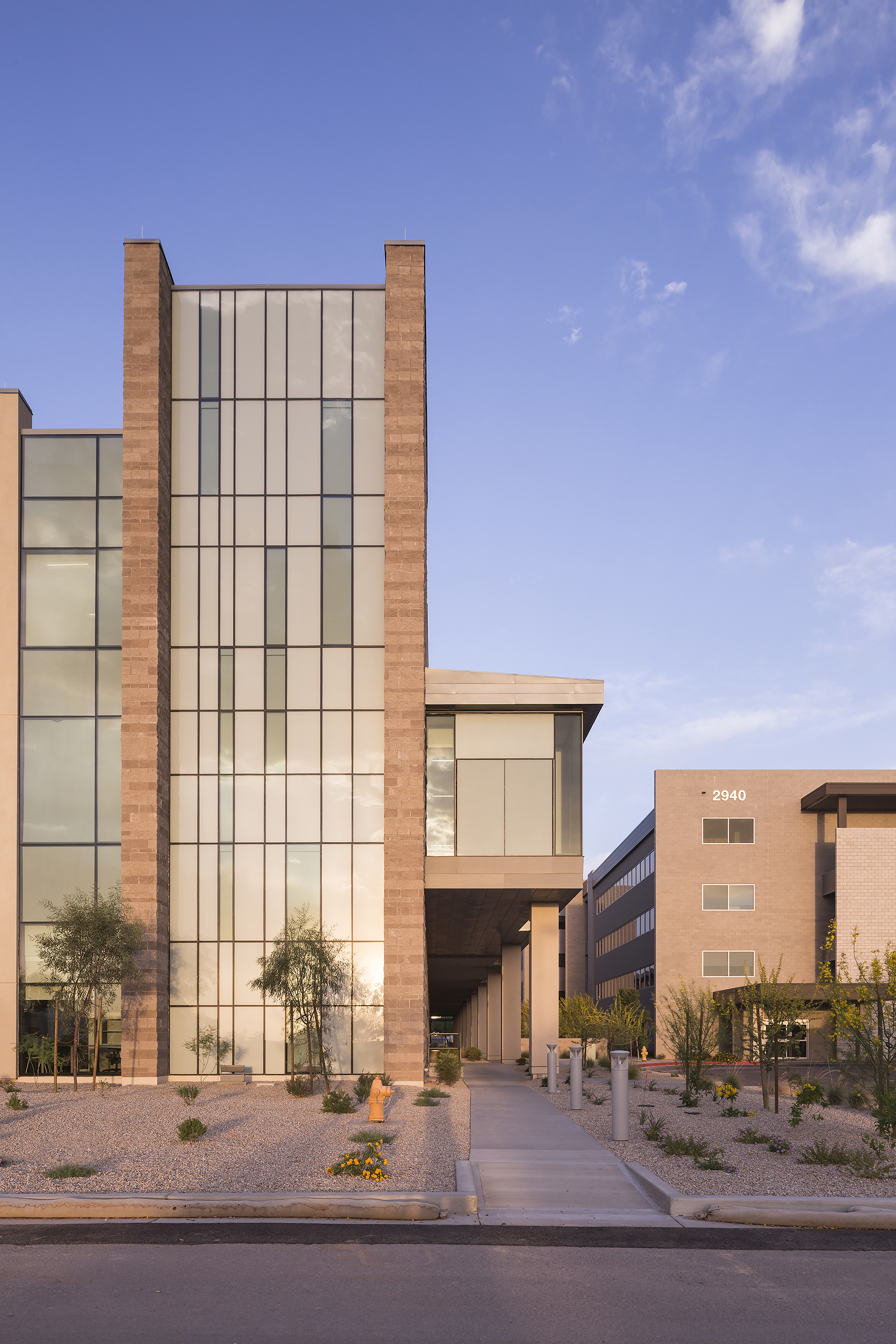 Banner MD Anderson Cancer Center by HKS, Inc. - Architizer