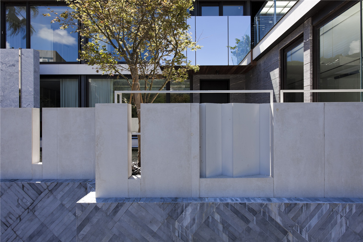 Le Plan Libre by Waterfrom Design by SUNSHINE PR - Architizer