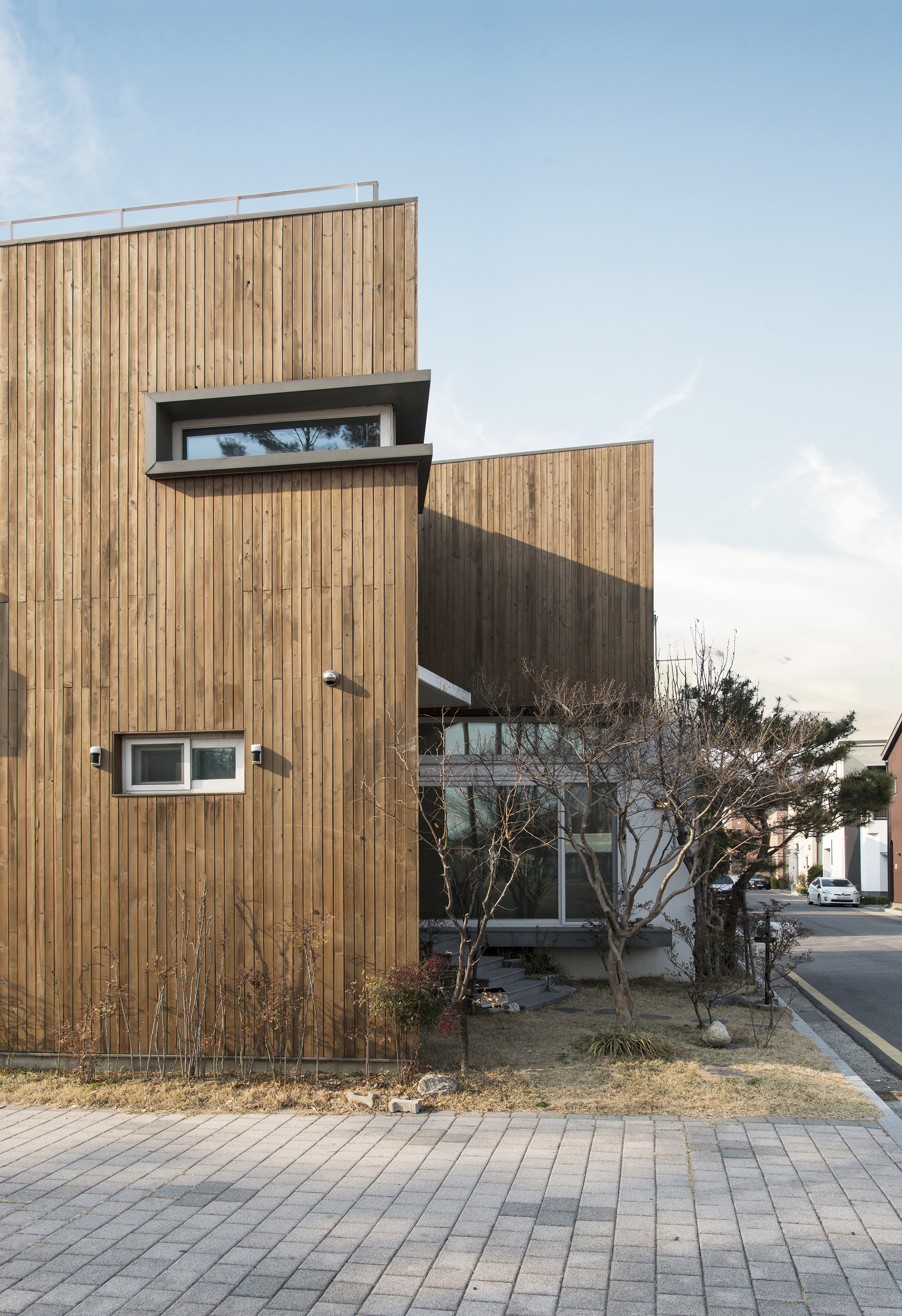 One House_House for Family of Four by GEBDESIGN. - Architizer