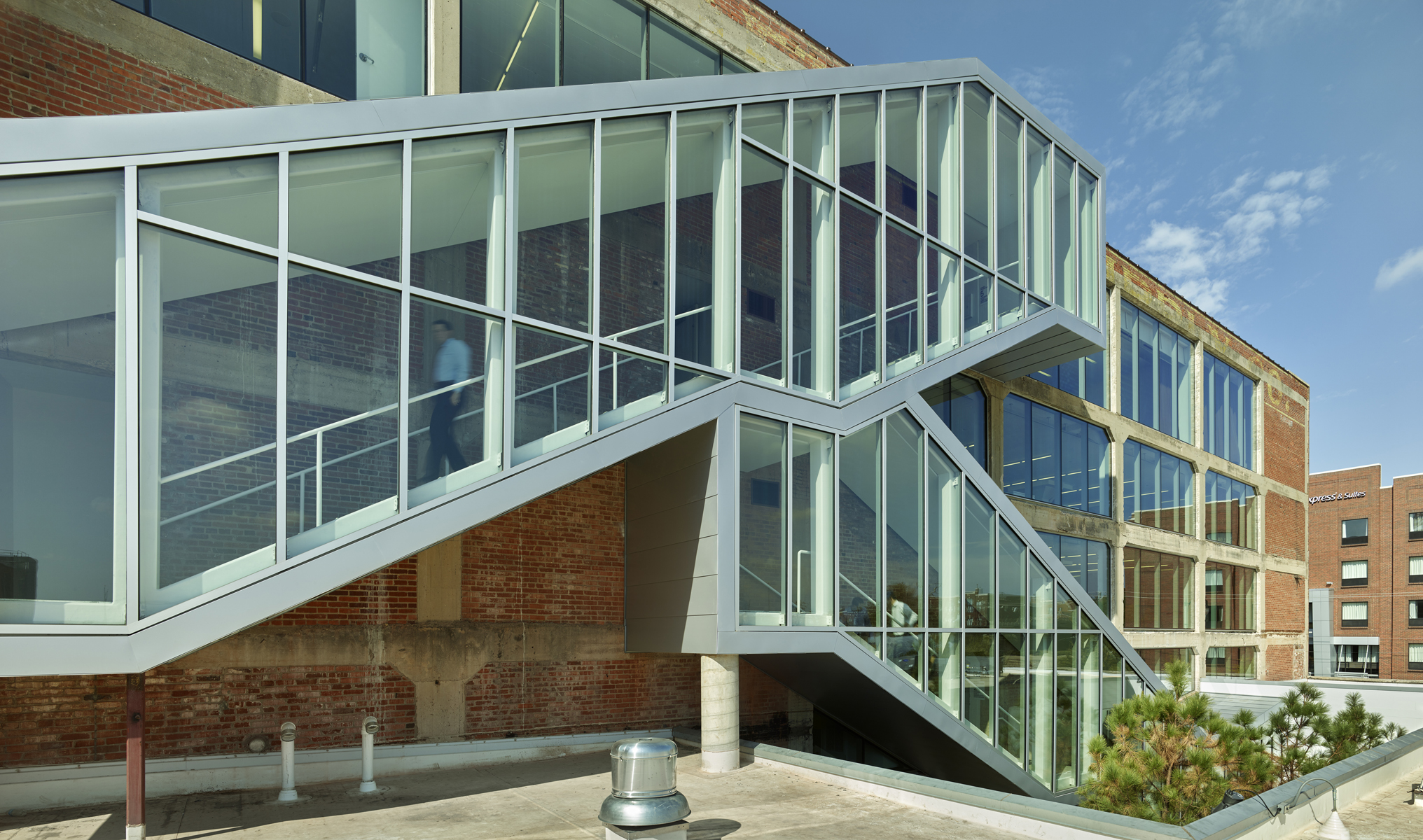 Tapstone Energy Headquarters by ROGERS PARTNERS Architects+Urban ...
