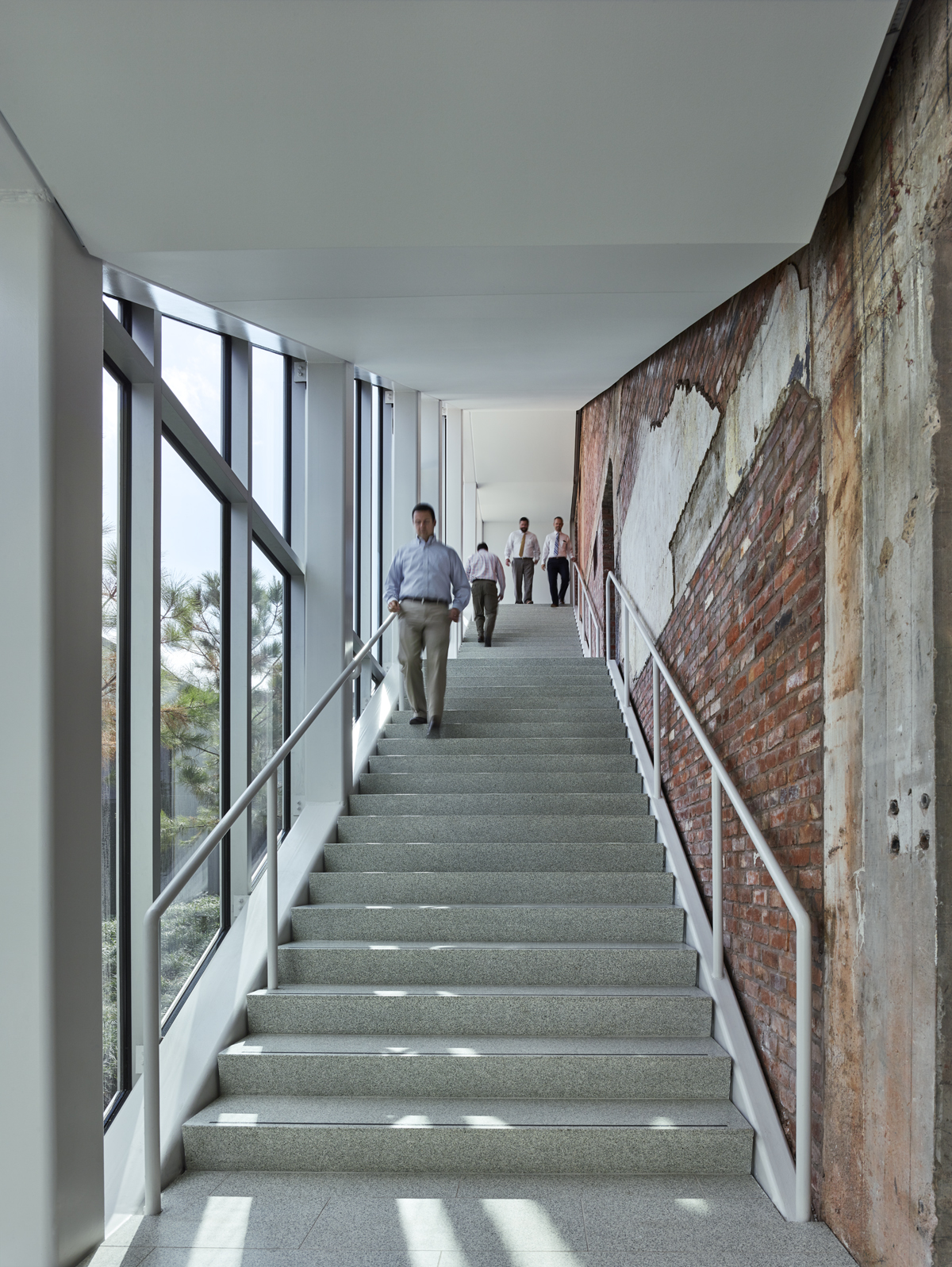 Tapstone Energy Headquarters by ROGERS PARTNERS Architects+Urban ...
