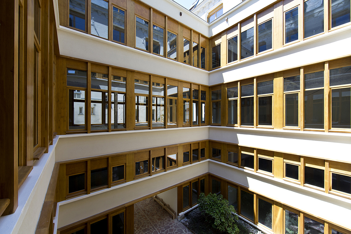 Restructuration of an office building in Paris by Parc architectes ...