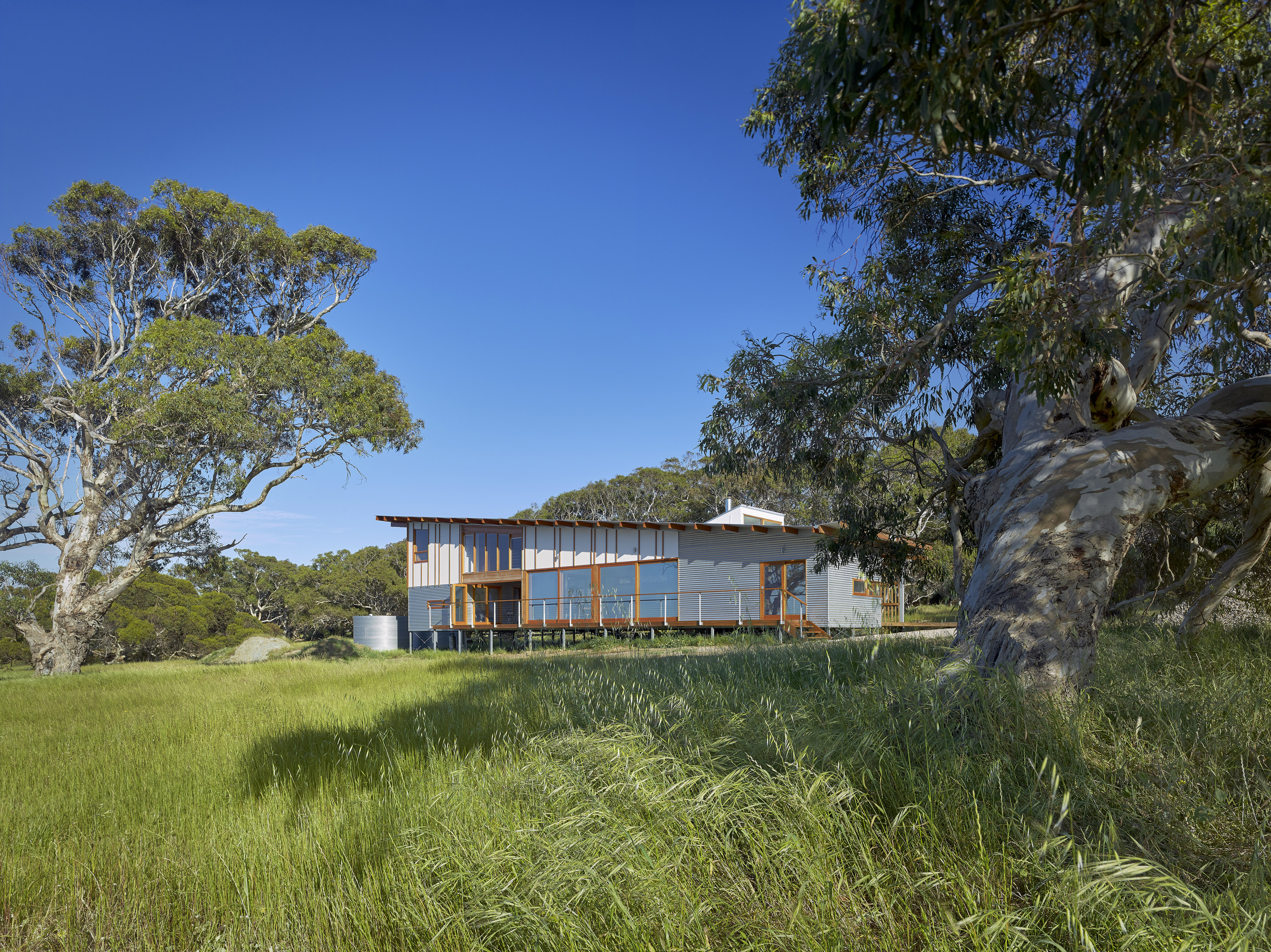 Waitpinga House by Martin Williamson Architect - Architizer