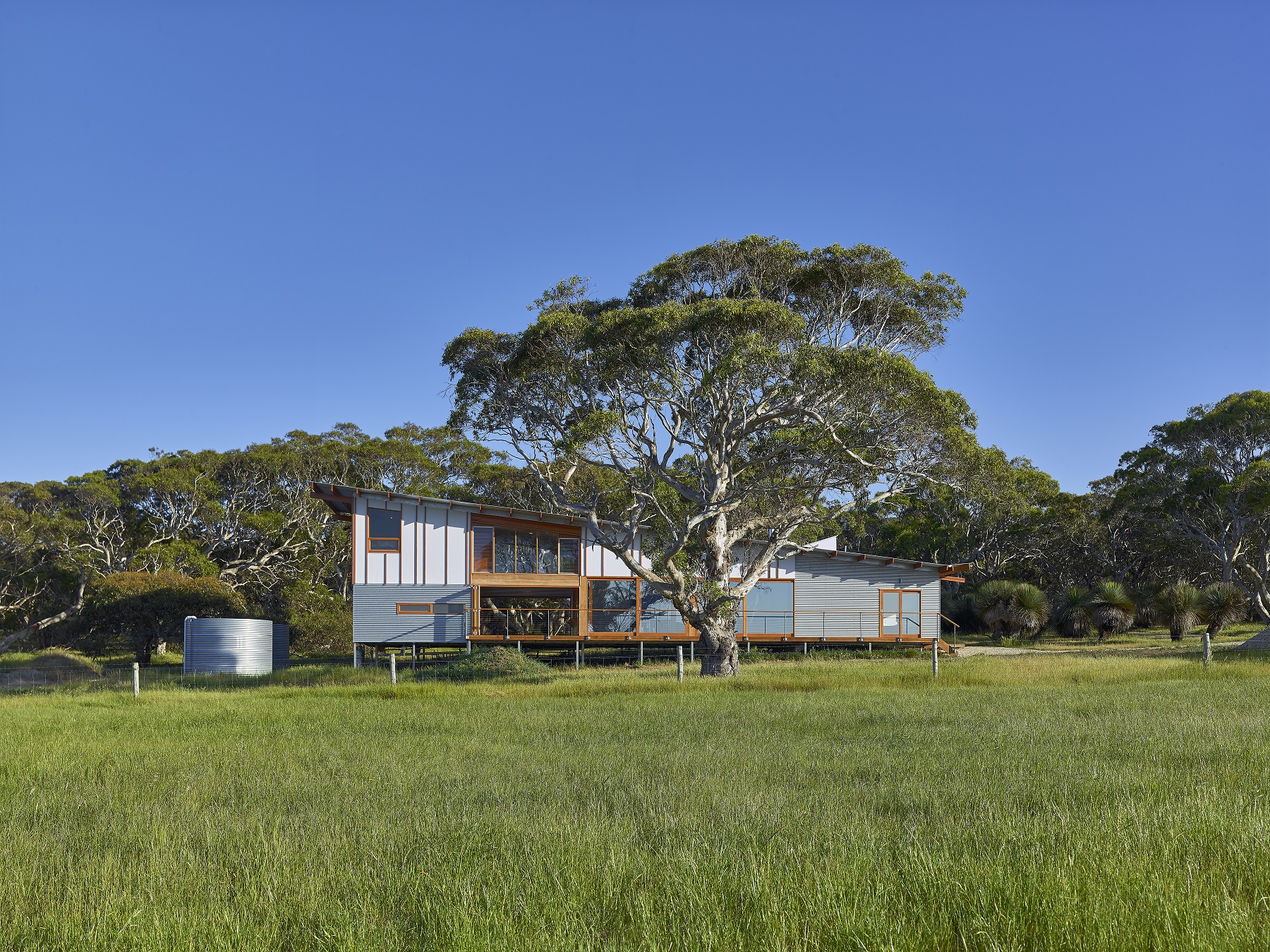 Waitpinga House by Martin Williamson Architect - Architizer