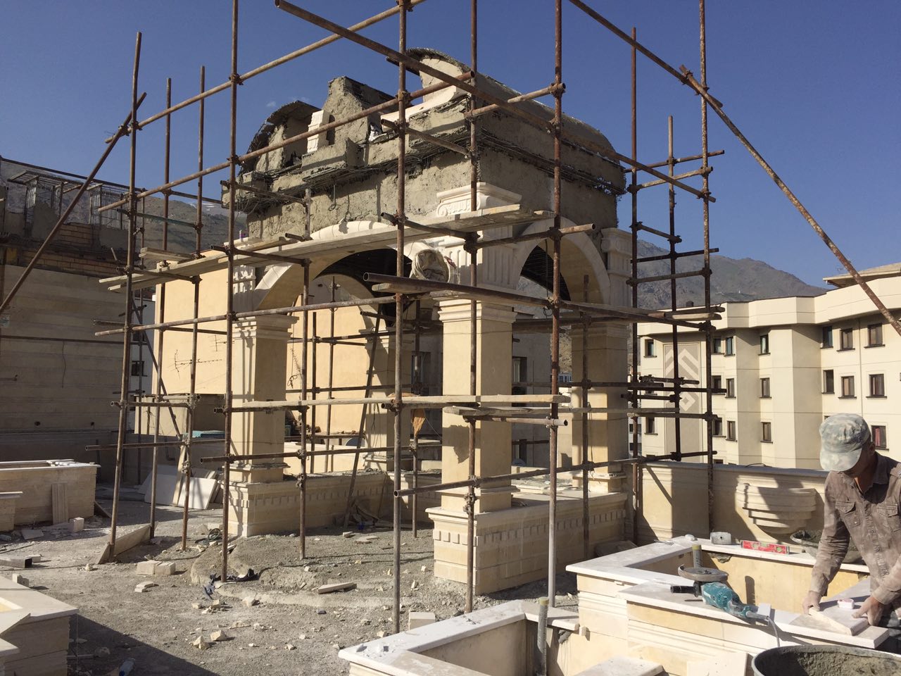 Velenjak Roof Garden by Tarrahan khaneh bashokouh ( Majestic ) - Architizer