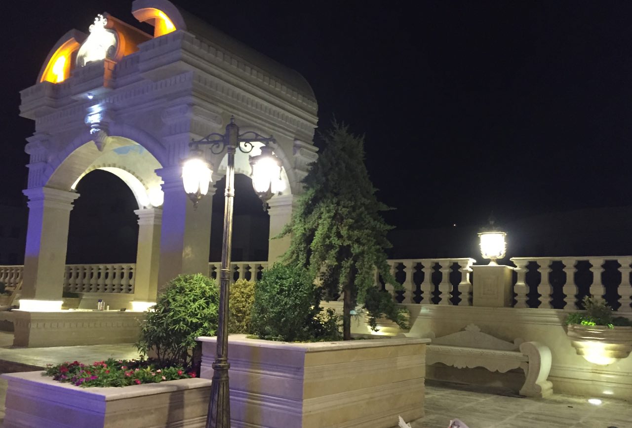 Velenjak Roof Garden by Tarrahan khaneh bashokouh ( Majestic ) - Architizer
