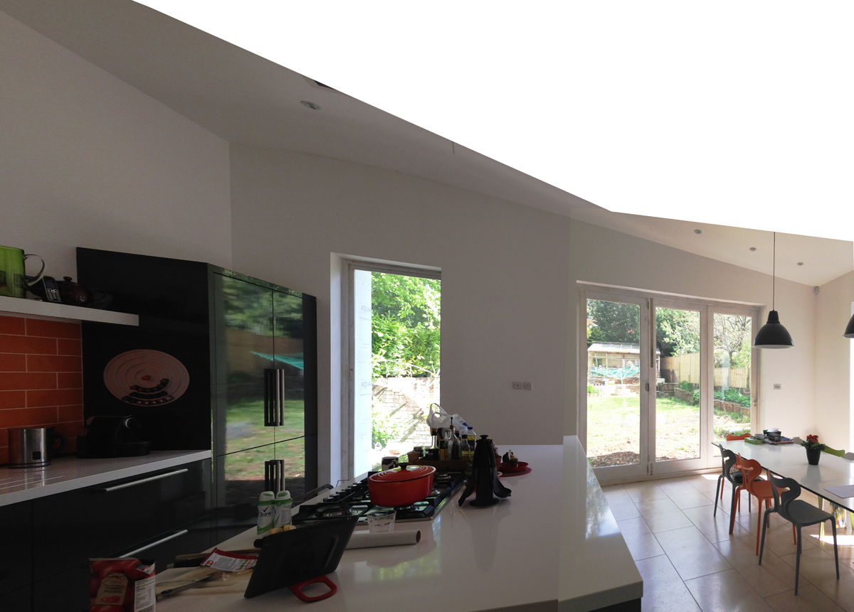 Modern Courtyard Extension for a Period Home by ArchitectureLIVE ...