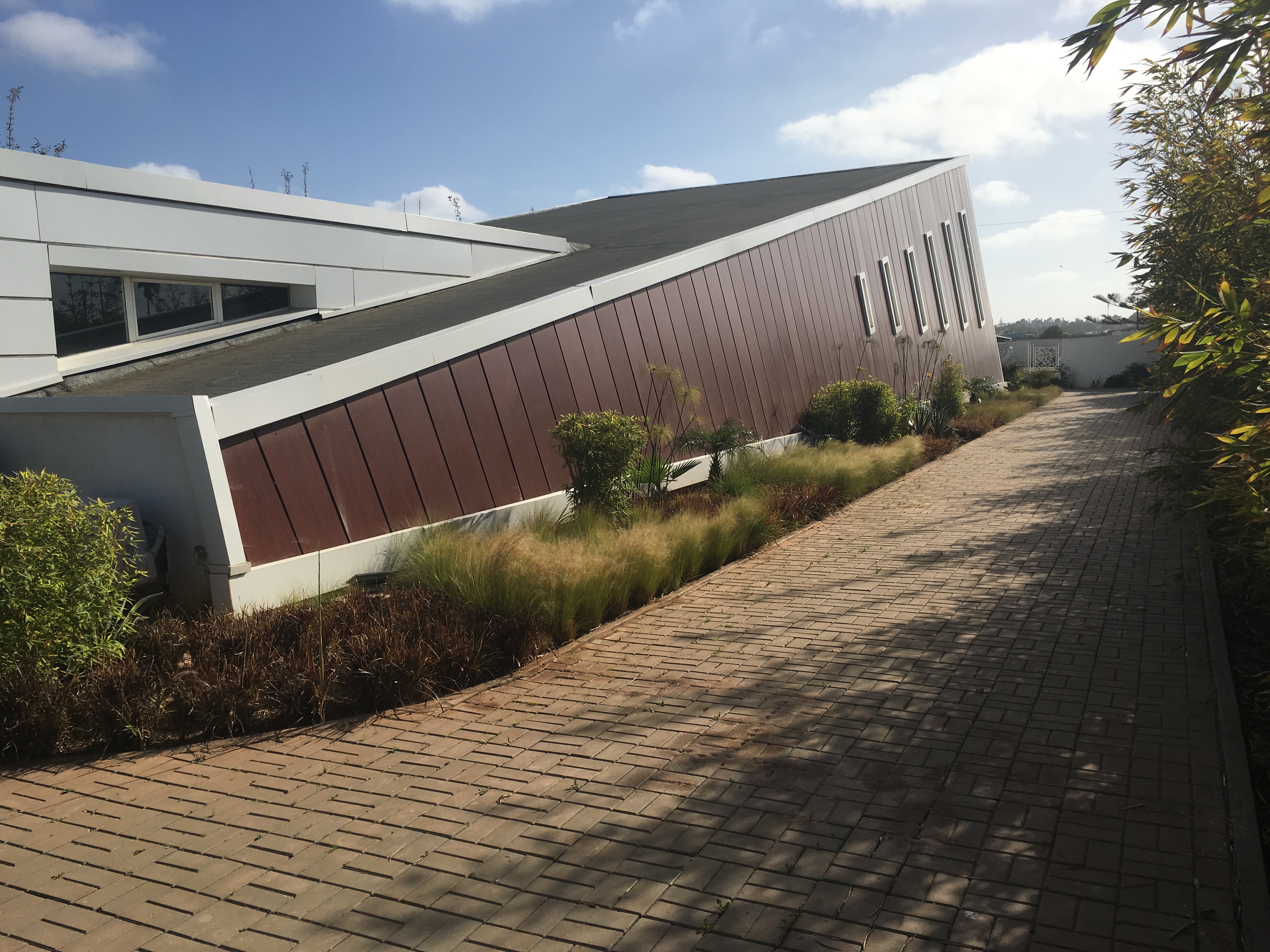 Show Room 10 Rajeb by Mamoun Sekkat - Architizer