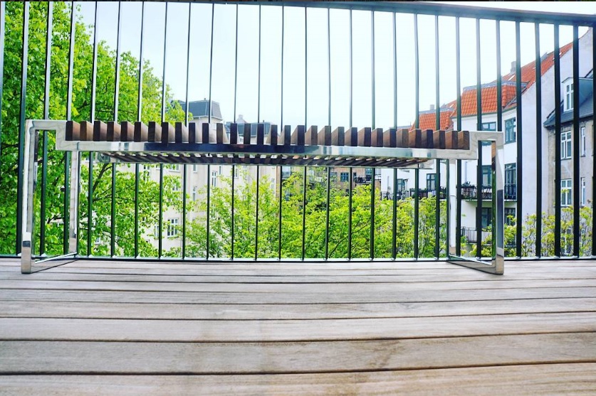 Hover Douglas Gran Bench by Hover Collection - Architizer