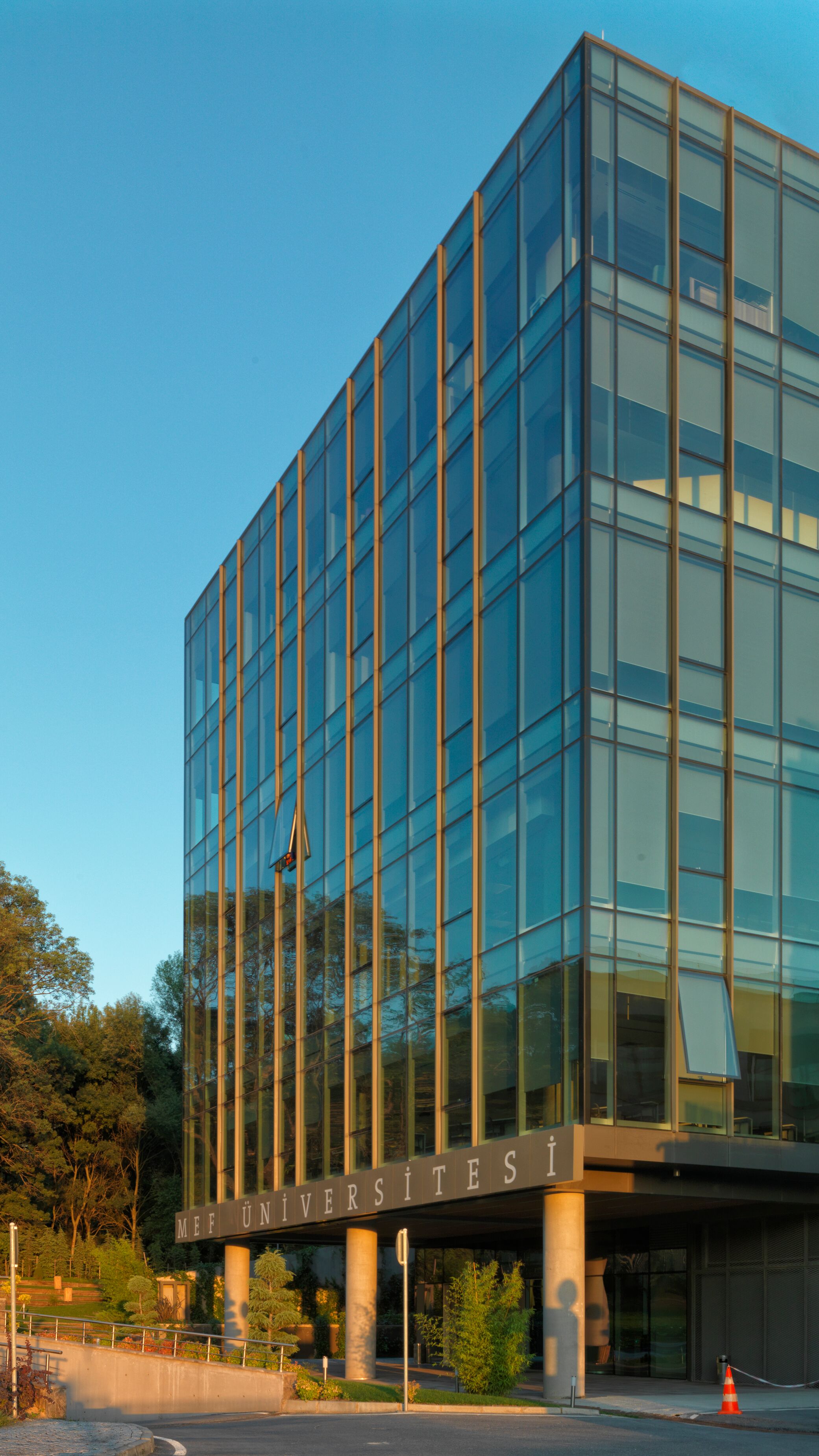 Uniq Cultural Center by ERA Architects - Architizer