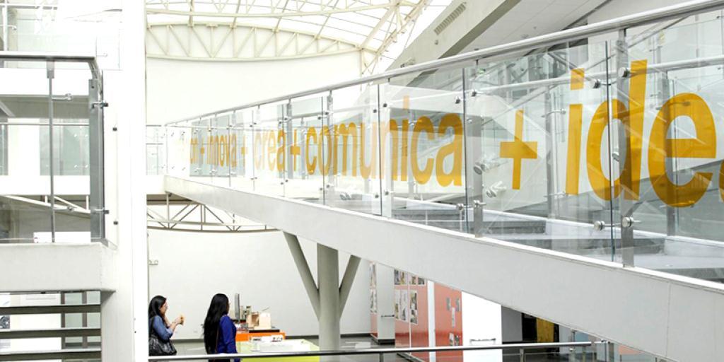 Idea 1644149: Universidad UCAL Local La Molina by Franco Vella Oficina ...